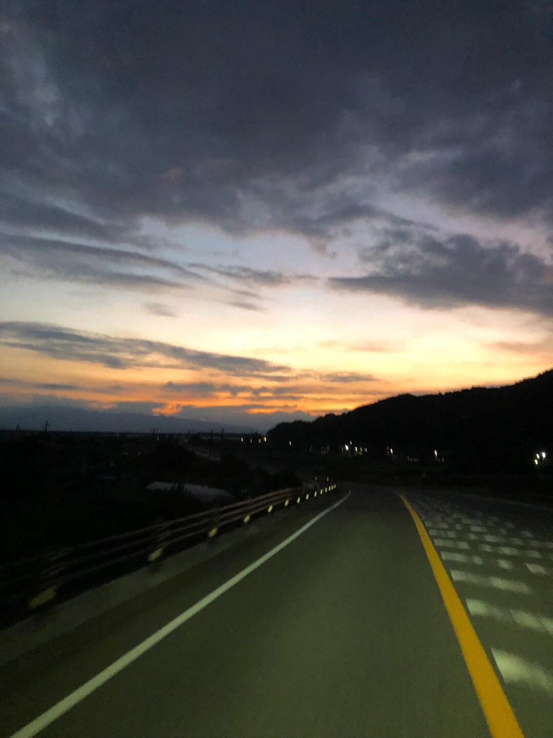 朝焼け。 夜明けもだいぶゆっくりにな... / oma1173さんのモーメント | YAMAP / ヤマップ