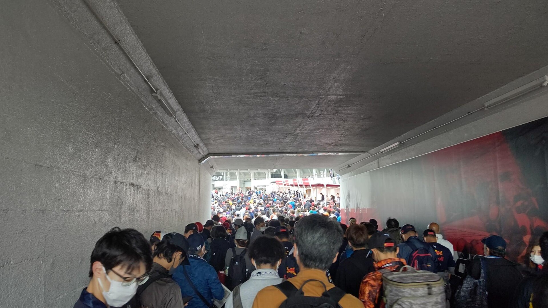 山はお休み、F1観戦 ゲートが開くのを待... / Jiro-sanさんのモーメント | YAMAP / ヤマップ