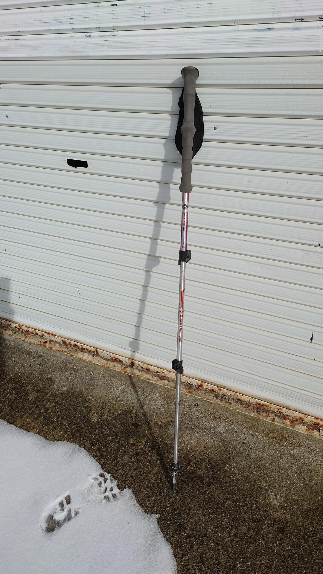 石鎚山の成就社中宮の先の「八丁のコル」の... / hem2さんのモーメント | YAMAP / ヤマップ