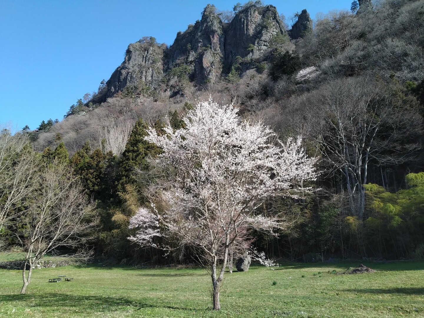 岩櫃山 潜龍院跡からの眺めが最高でした ... / h.bloodさんのモーメント | YAMAP / ヤマップ