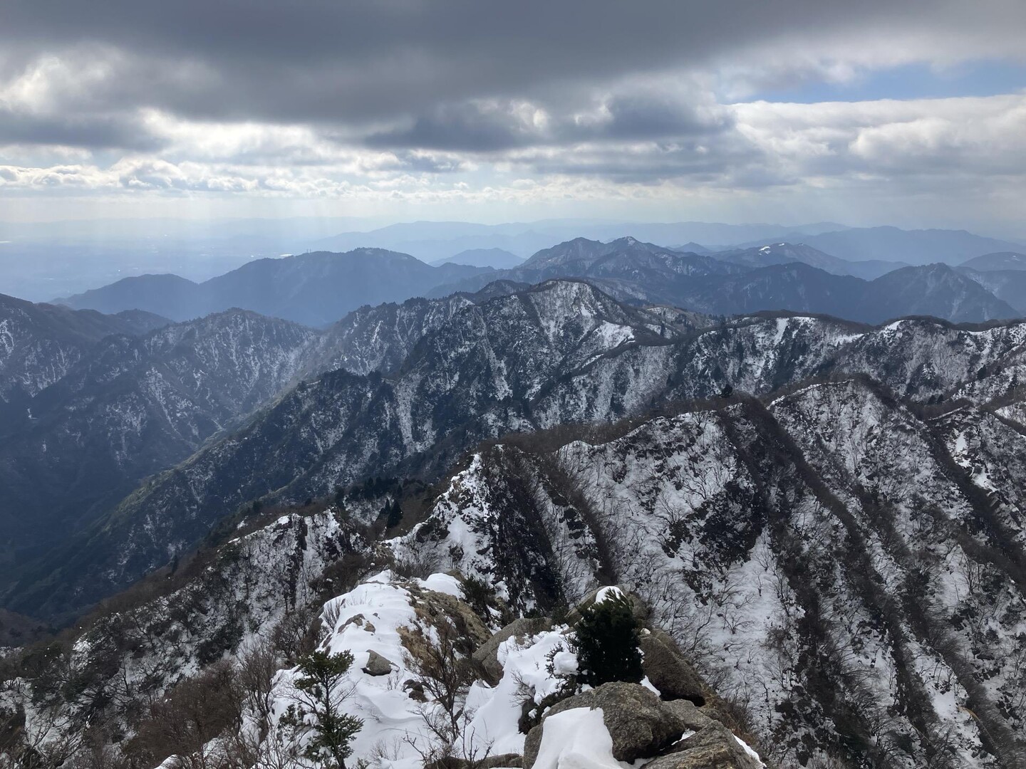 雲母峰Ⅱ峰・雲母峰・雲母西峰・P791・鎌ヶ岳 / 山ちゃんさんの入道ヶ岳・鎌ヶ岳・仙ヶ岳の活動日記 | YAMAP / ヤマップ