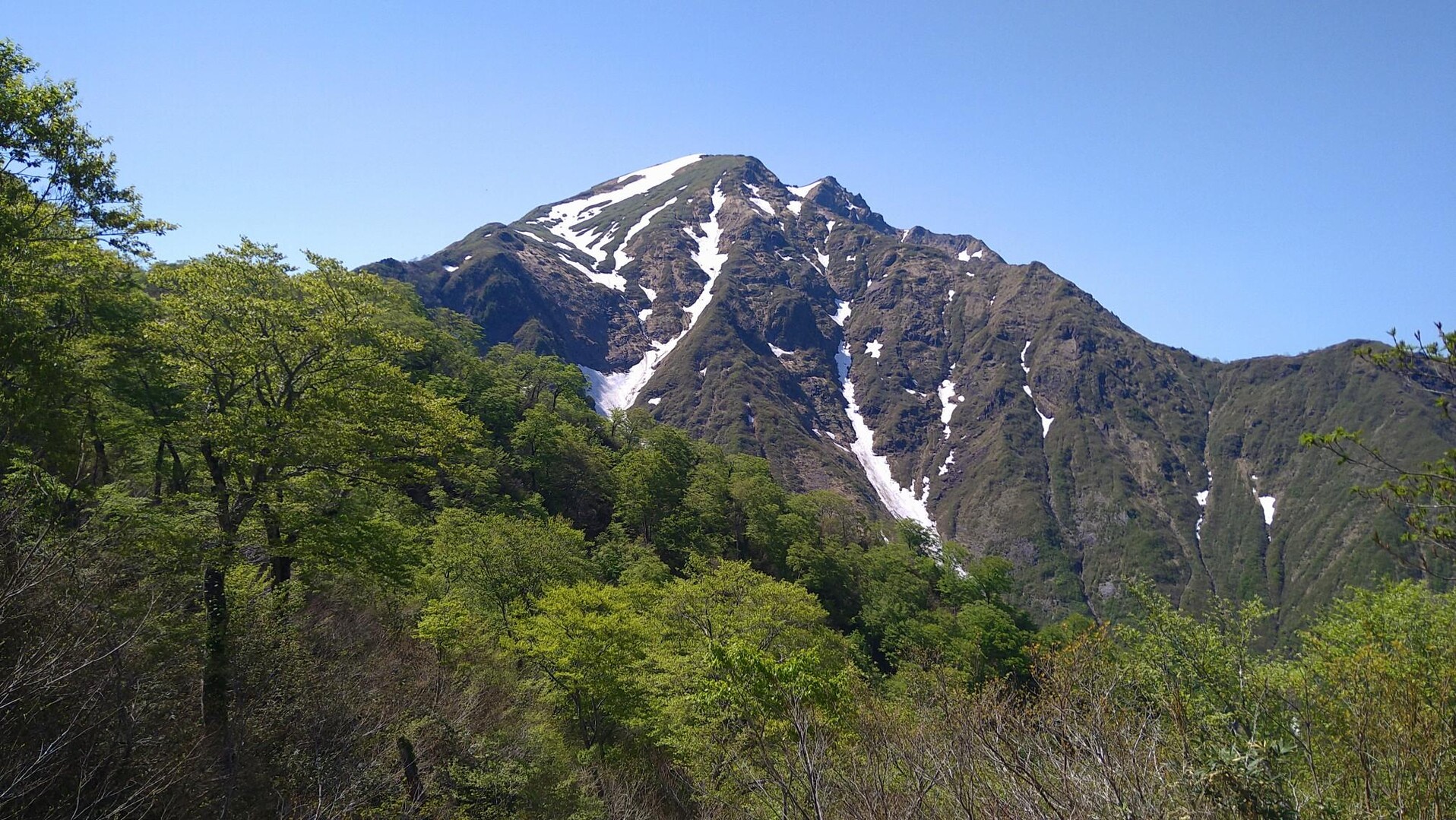 熊穴沢ノ頭・谷川岳（トマの耳）・谷川岳（オキノ耳） / R.KAWAさんの谷川岳・七ツ小屋山・大源太山の活動データ | YAMAP / ヤマップ