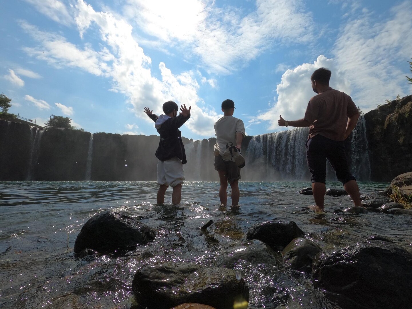 場所:原尻の滝 東洋のナイアガラ迫力満点... / Ryuさんのモーメント | YAMAP / ヤマップ