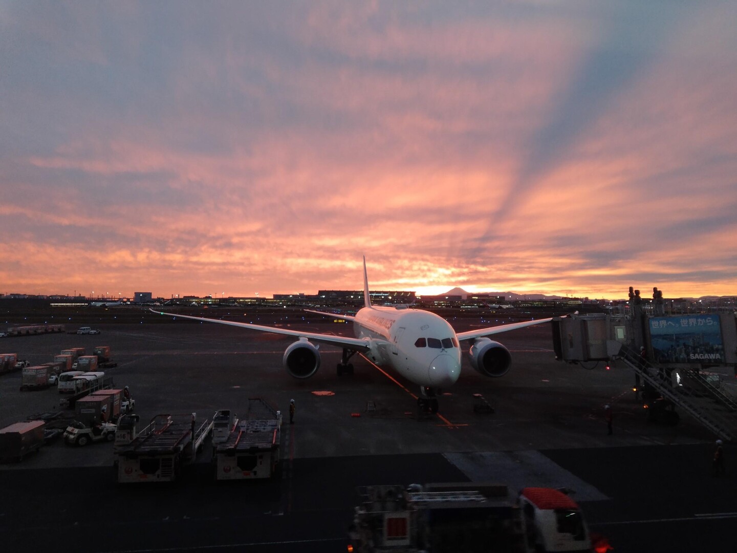 羽田空港で働いてて良いところは毎日富士山... / AYUMI🌸さんのモーメント | YAMAP / ヤマップ