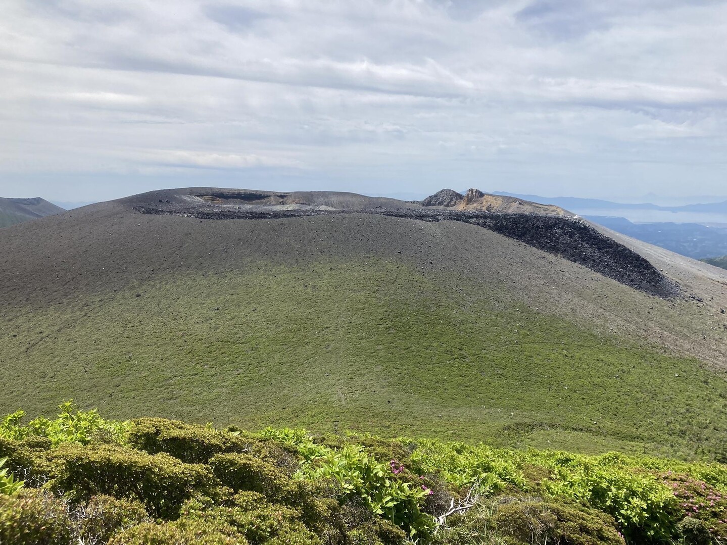 韓国岳（霧島山）・獅子戸岳 / jinger8さんの霧島山・韓国岳・高千穂峰・夷守岳・烏帽子岳の活動データ | YAMAP / ヤマップ