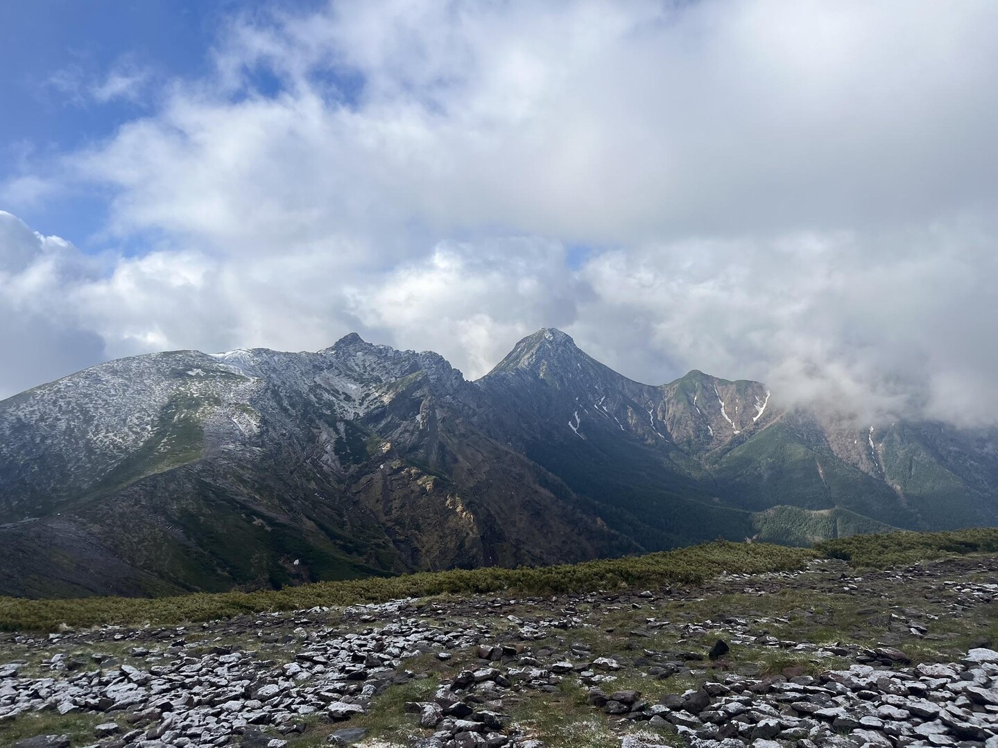 硫黄岳・横岳・赤岳・阿弥陀岳・権現岳・編笠山 / so!yo!さんの八ヶ岳（赤岳・硫黄岳・天狗岳）の活動データ | YAMAP / ヤマップ