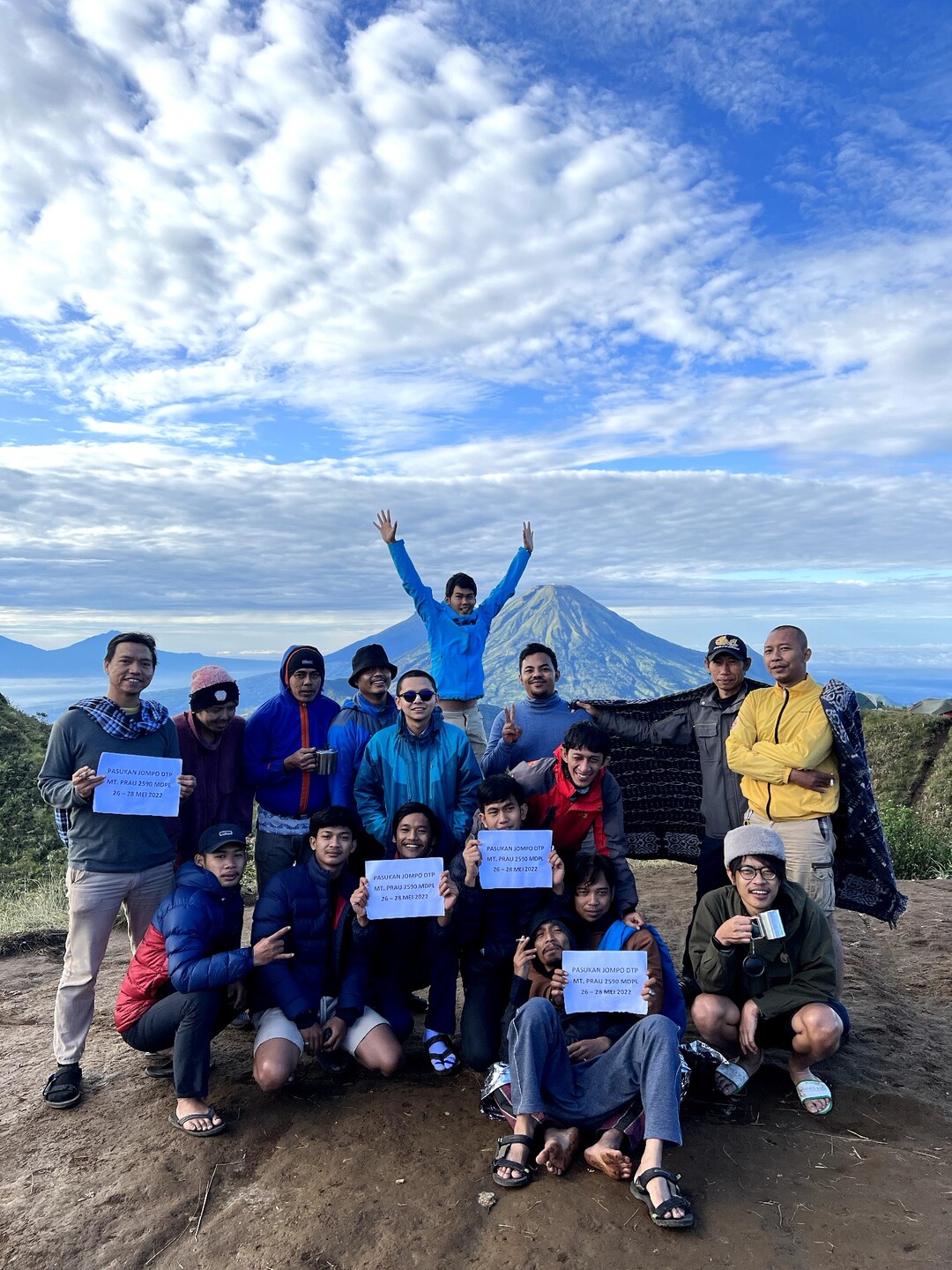 Camp di Gunung Prau,... / Eko Wahyudiさんのモーメント | YAMAP / ヤマップ