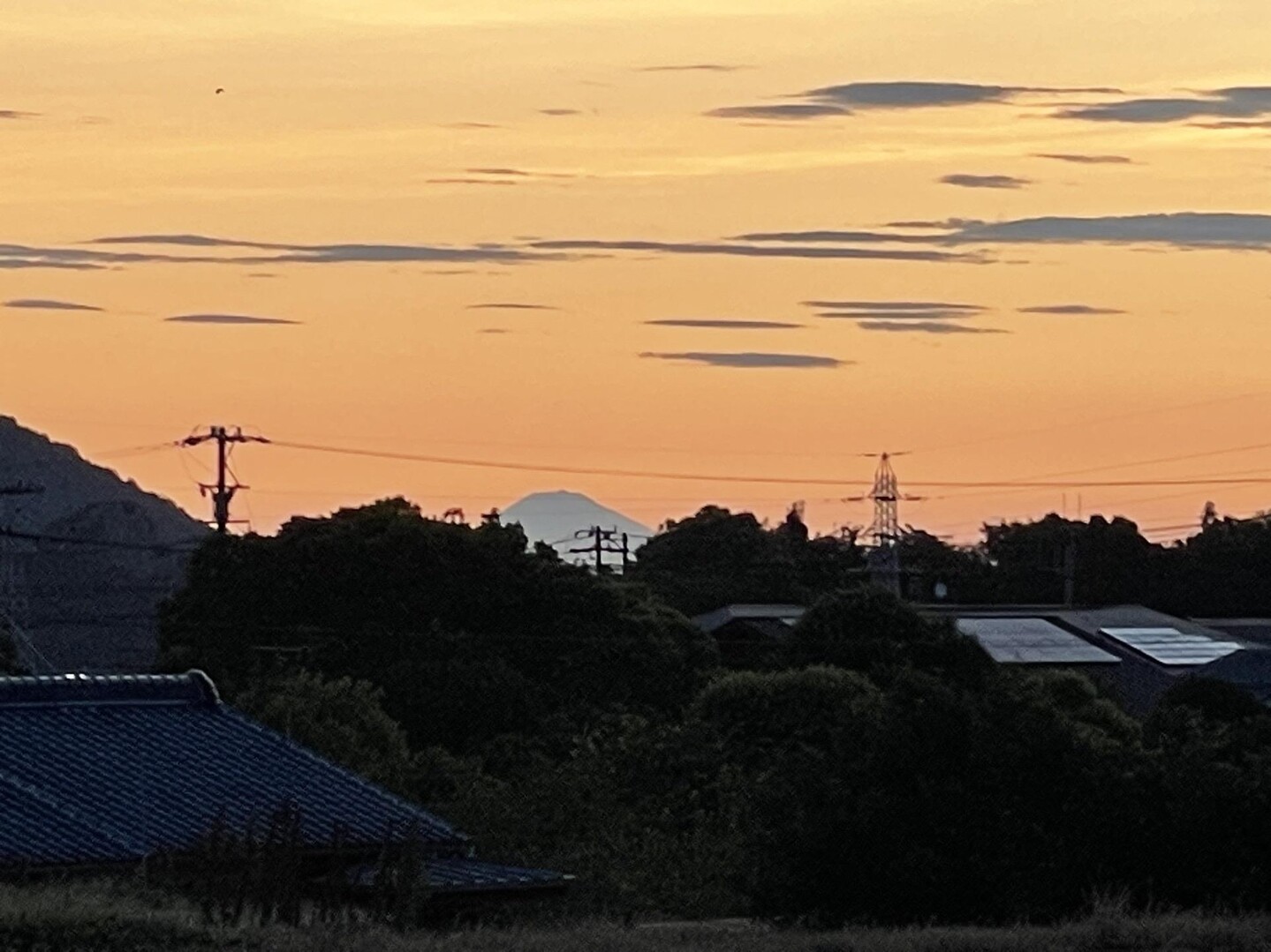暁の冨士🗻 台風🌀の影響で風が吹いて... / mattさんのモーメント | YAMAP / ヤマップ