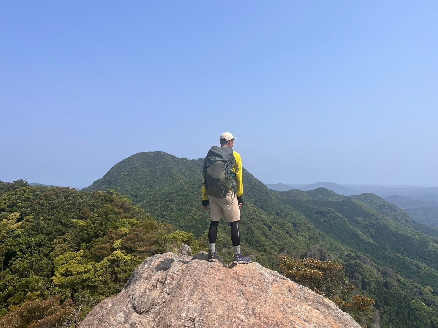 岩の高さを感じて 英山・黒髪山 / かあずさんの黒髪山・青螺山の活動データ | YAMAP / ヤマップ