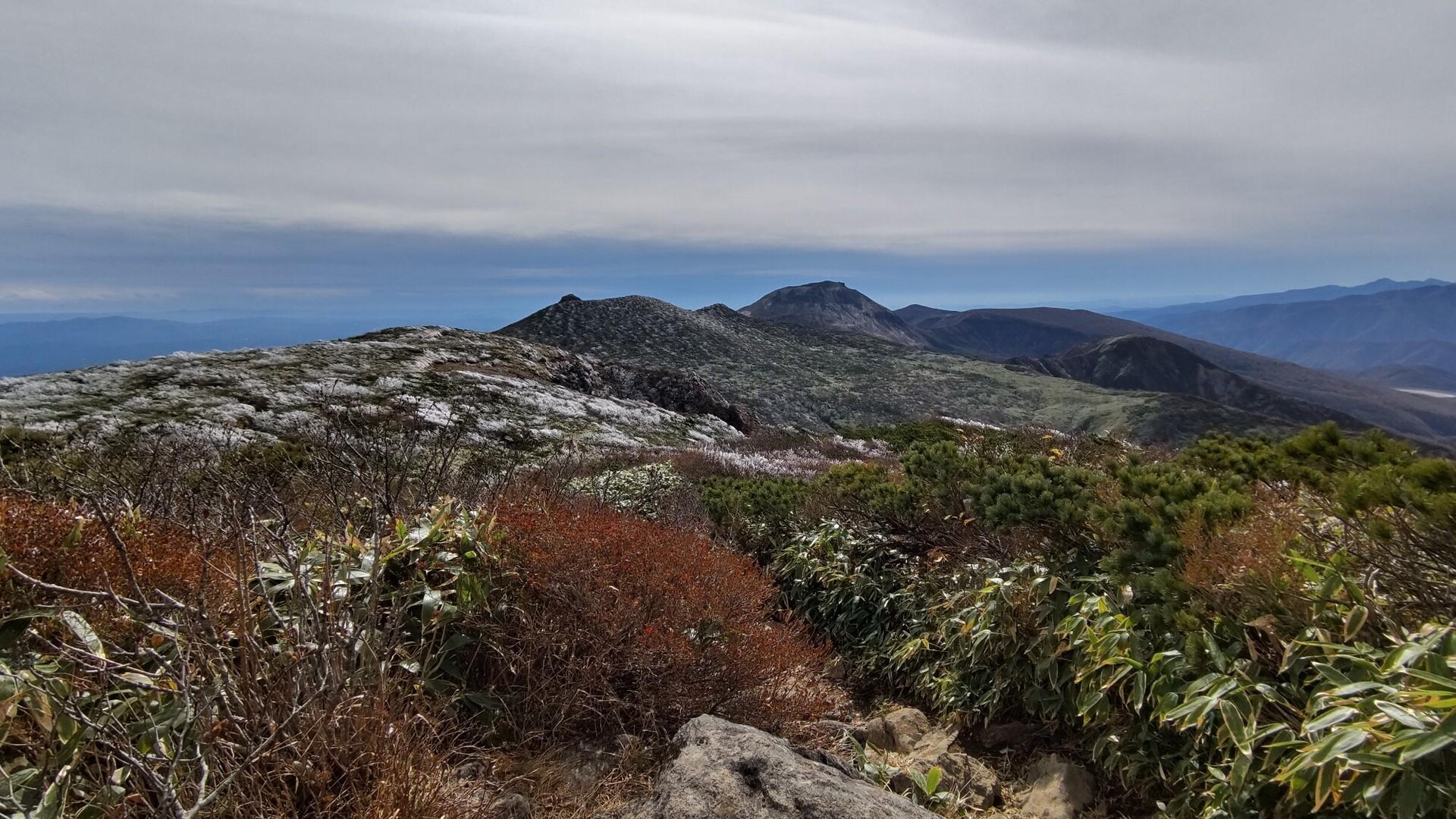 三本槍岳（ゴンドラ山頂駅 ピストン） / na_peさんの茶臼岳（那須岳）・三本槍岳・赤面山の活動データ | YAMAP / ヤマップ
