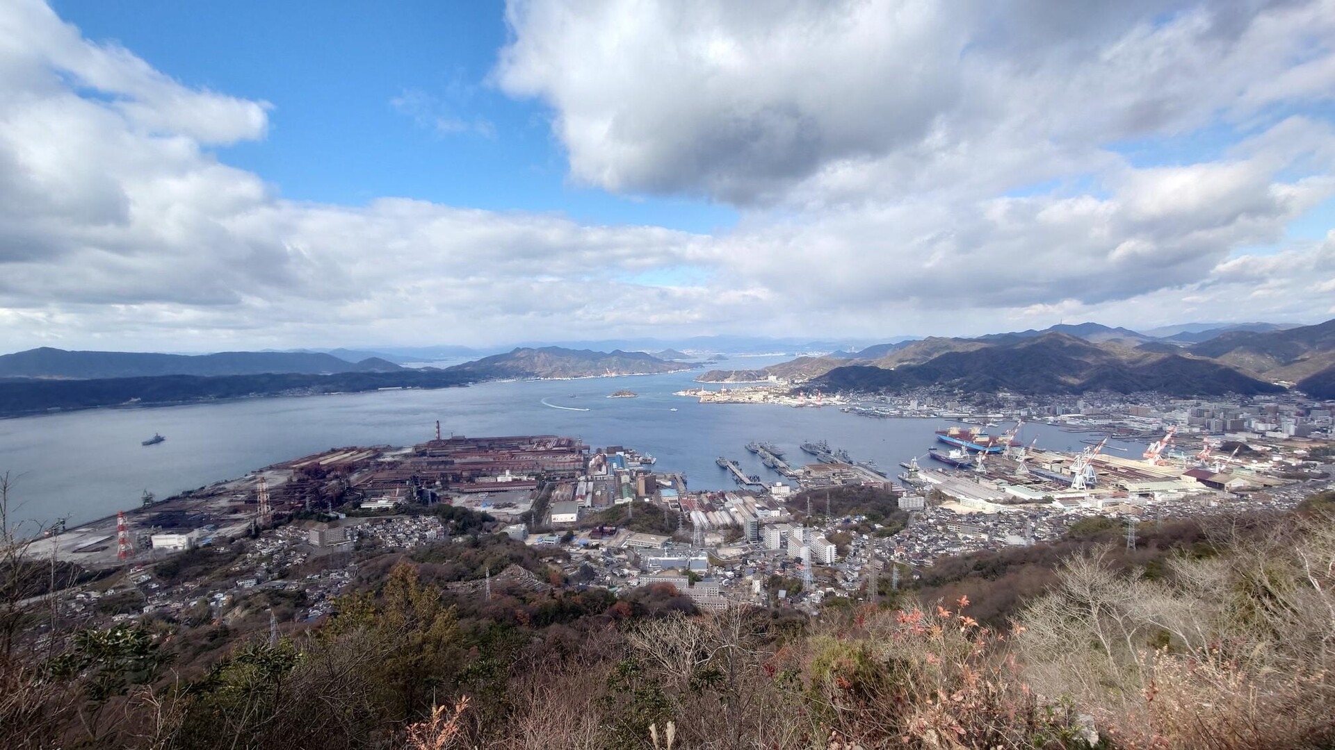登り納めpart1 三津峰山・日佐護山・休山・尾島山 / シロヒゲのクロヤギさんの休山・高島山の活動日記 | YAMAP / ヤマップ