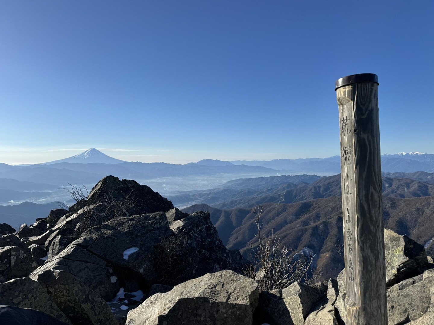 乾徳山 / Yj さんの乾徳山・黒金山の活動データ | YAMAP / ヤマップ