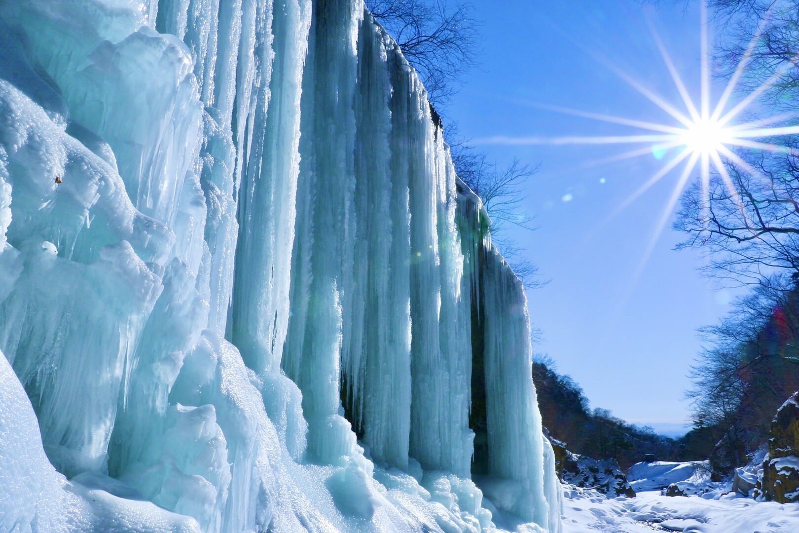 🧊ice art 2022 雲竜渓谷‼️ / としぞうさんの女峰山・赤薙山・大真名子山の活動データ | YAMAP / ヤマップ