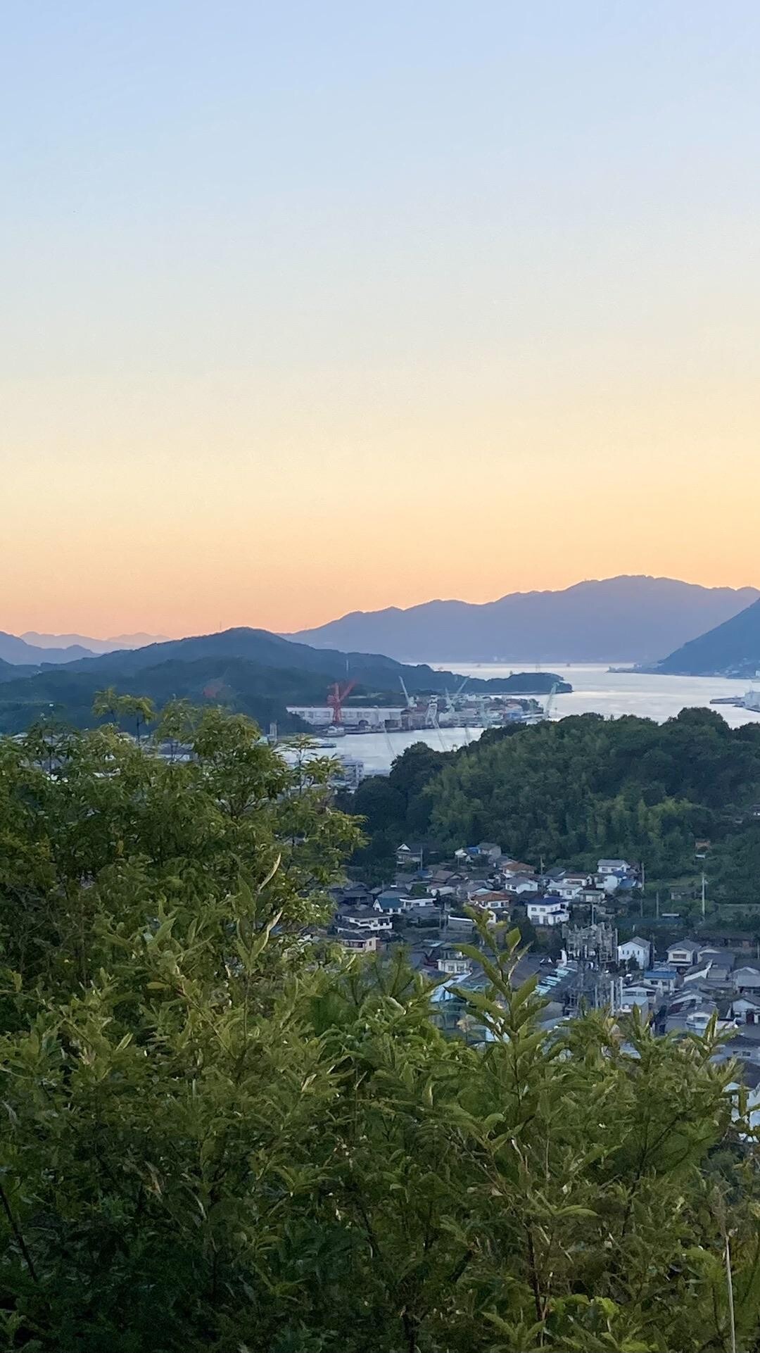 高見山の帰りしなに岩屋山に寄り、黄昏れる... / Oh‼️ウッチーさんのモーメント | YAMAP / ヤマップ