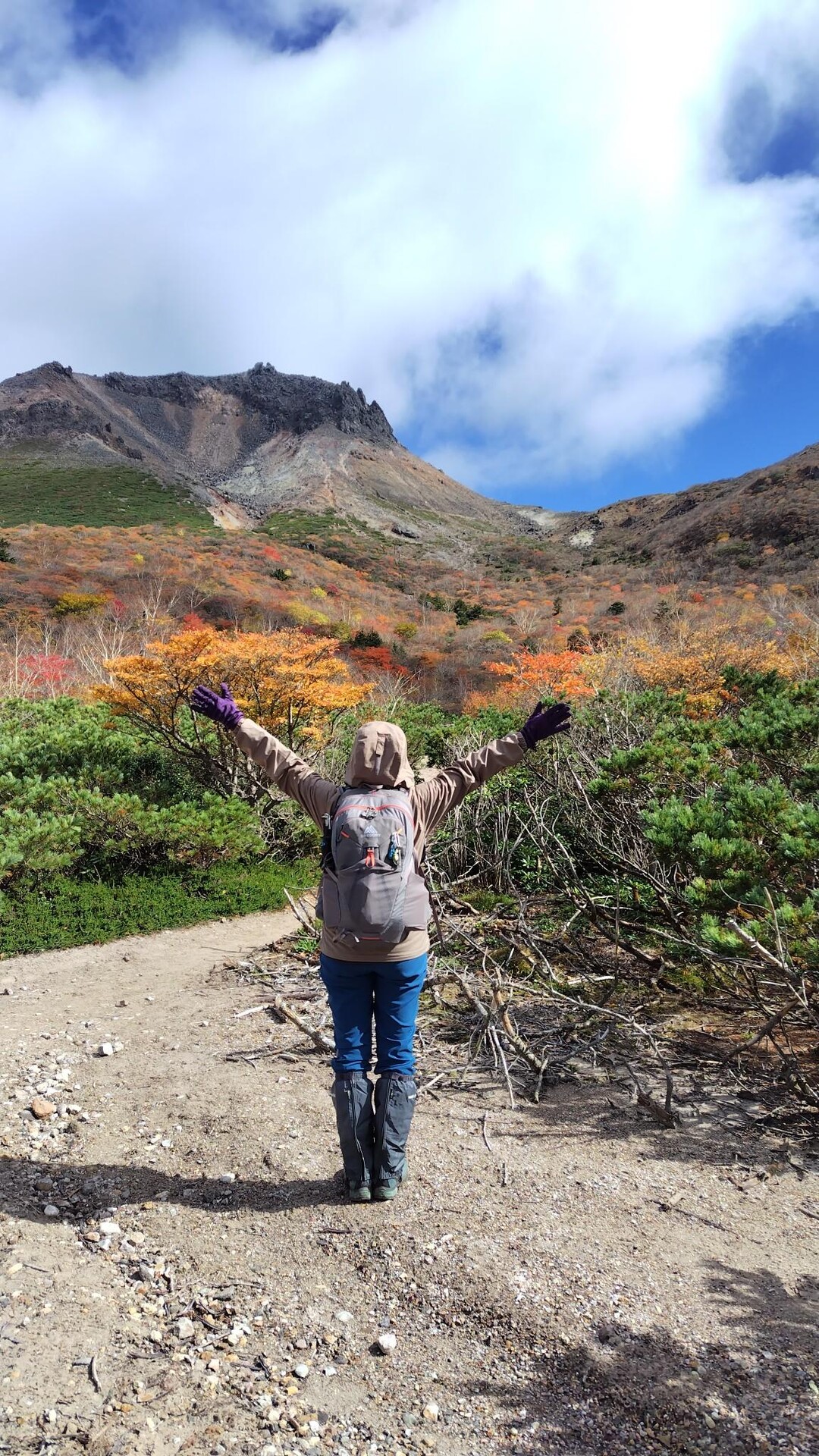 暴風…姥ヶ平の紅葉🍁🍁🍁 / riko** ☪さんの茶臼岳（那須岳）・三本槍岳・赤面山の活動データ | YAMAP / ヤマップ