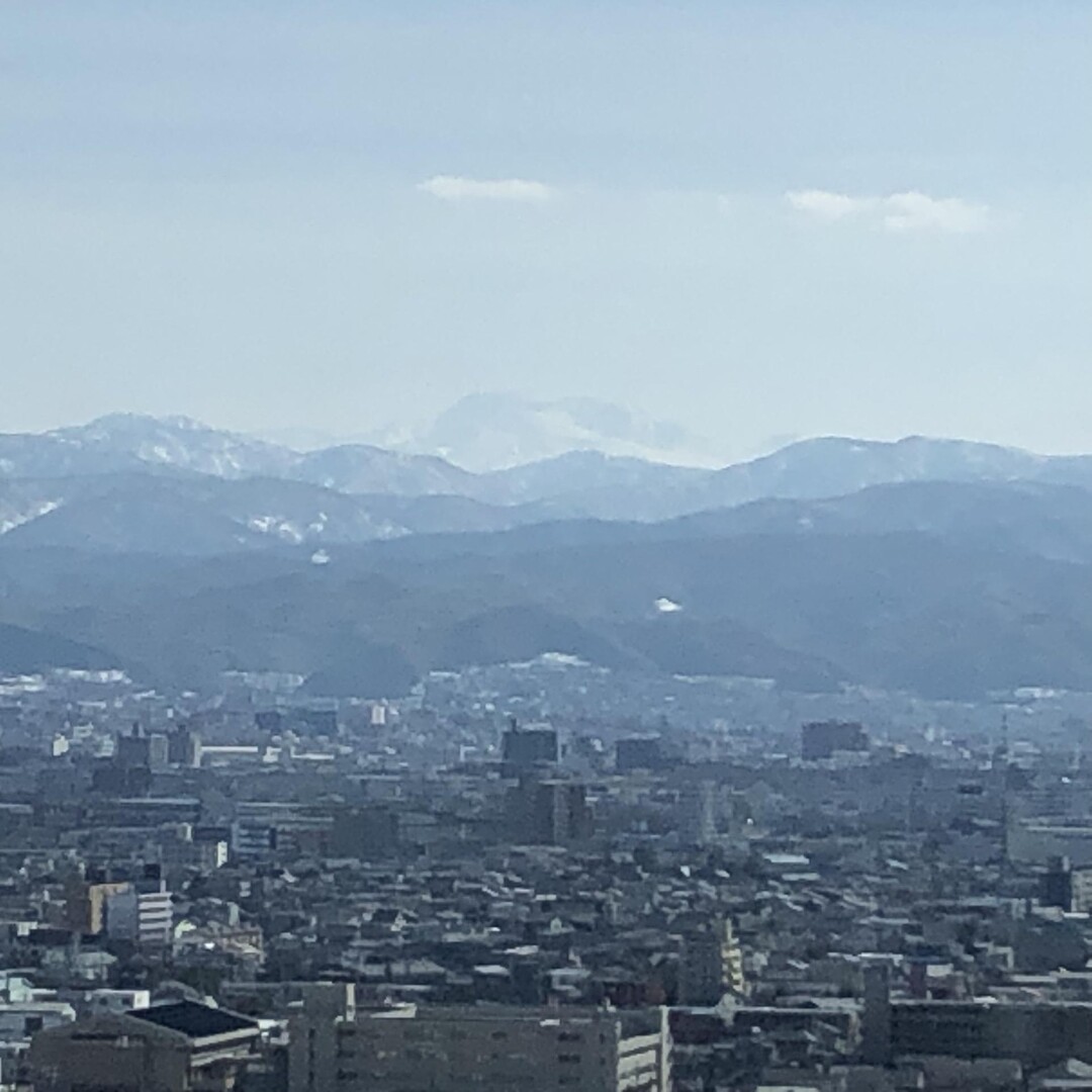 県庁、展望台からの眺めでした🏔白山と立... / mag.hさんのモーメント | YAMAP / ヤマップ