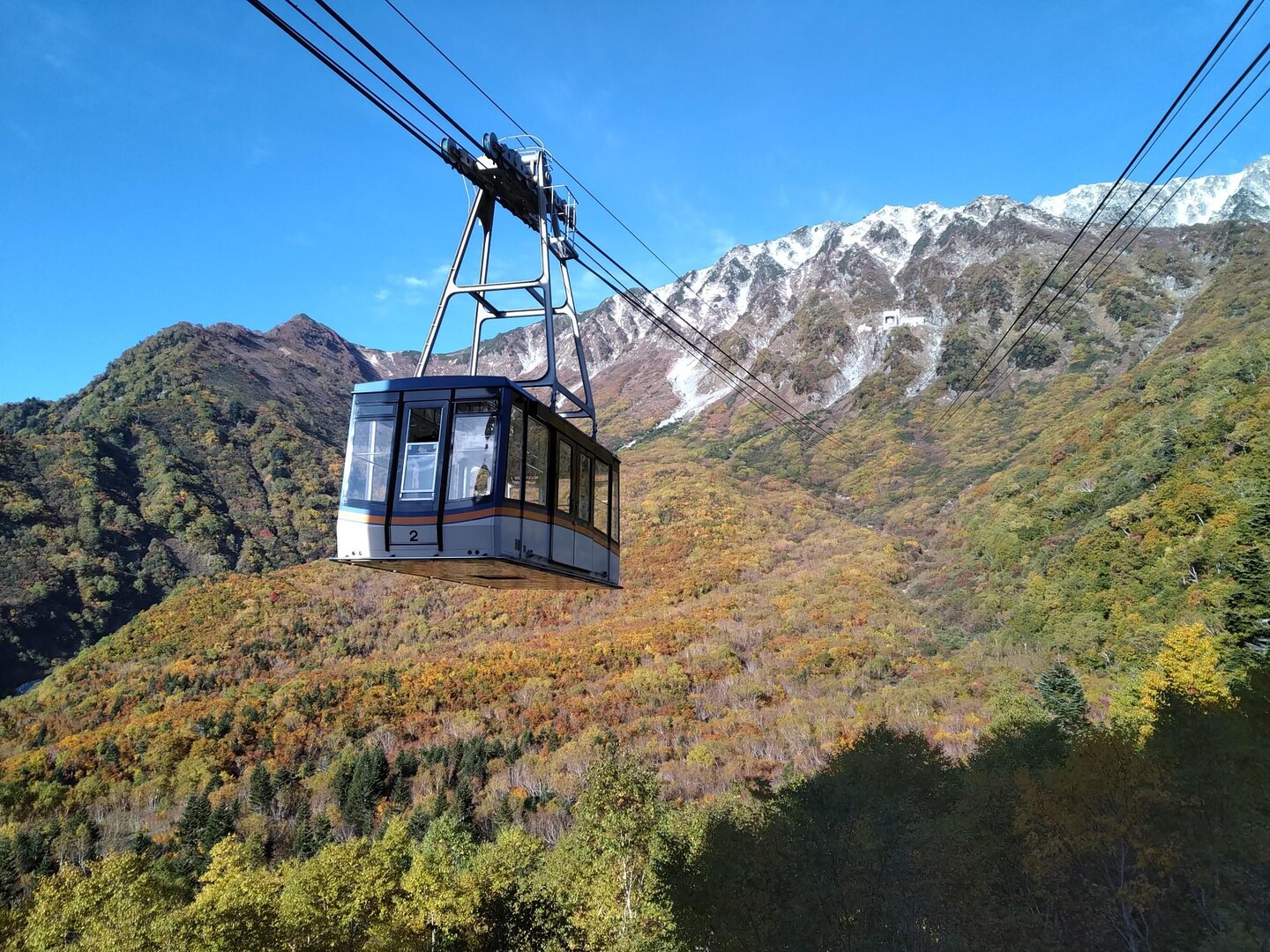 黒部平駅にて。もう少し紅葉進んでると思っ... / h.bloodさんのモーメント | YAMAP / ヤマップ