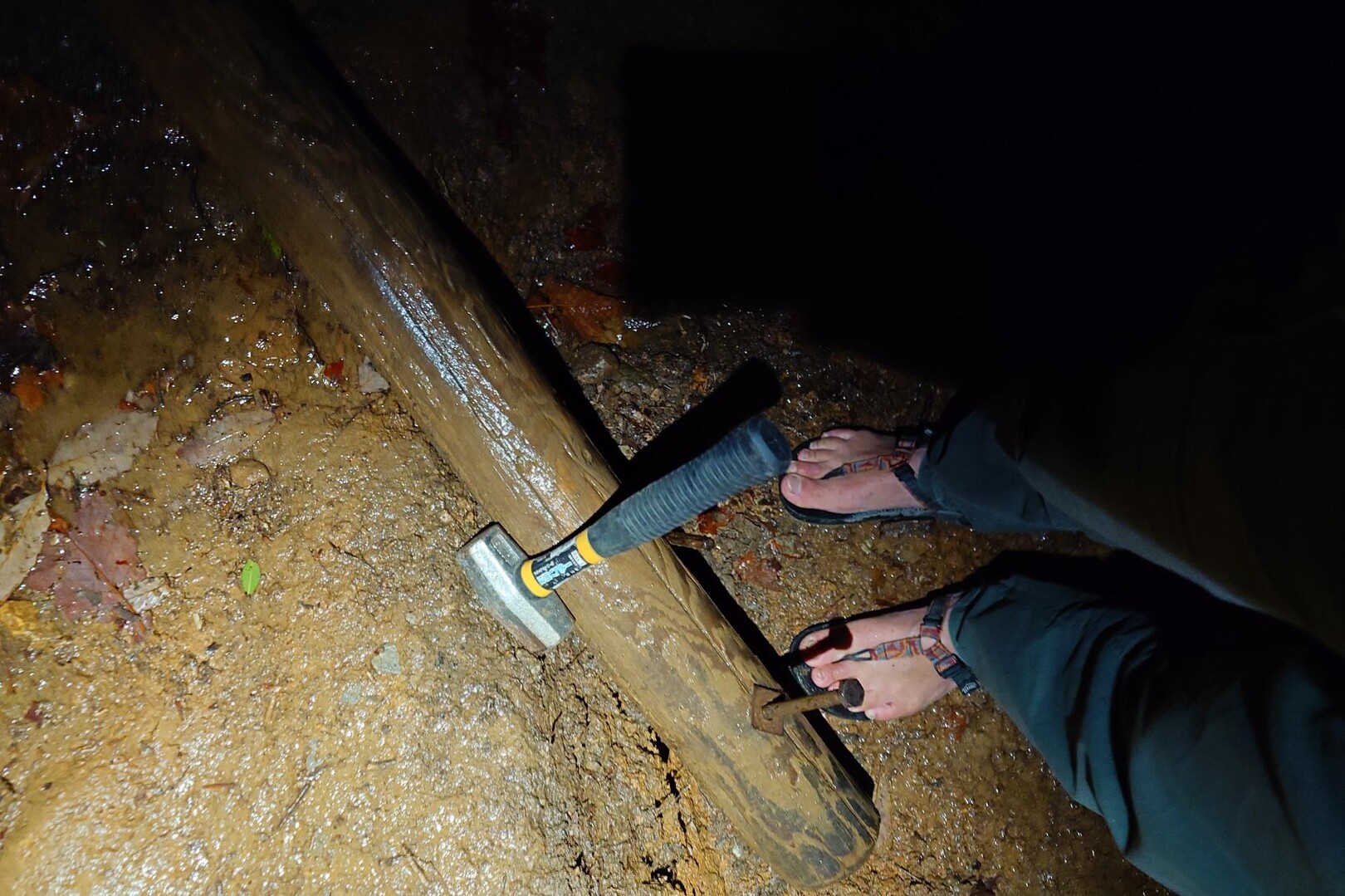 雨降り登山道整備 Wt+6kg / ta2さんの鳴神山・吾妻山の活動データ | YAMAP / ヤマップ
