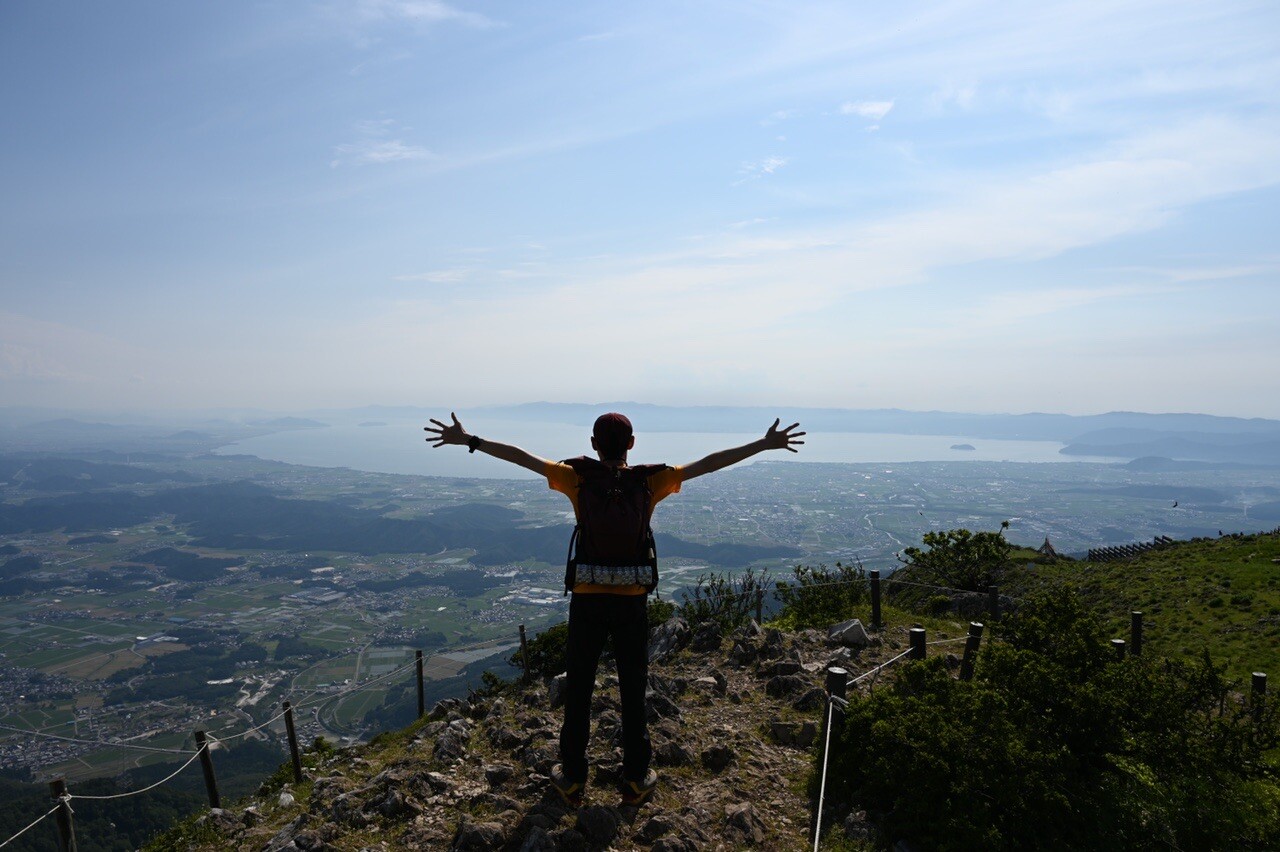 伊吹山の頂が思ってたのと違ってた件。 / kei ichiさんの伊吹山・伊吹高原・御座峰の活動データ | YAMAP / ヤマップ