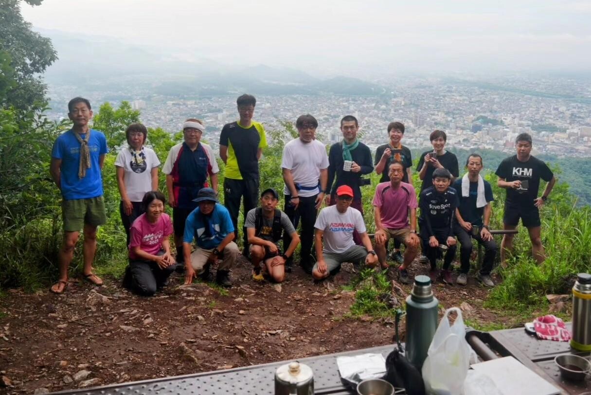 お仕事前にツキイチ山頂フクダカフェ / ta2さんの鳴神山・吾妻山の活動データ | YAMAP / ヤマップ