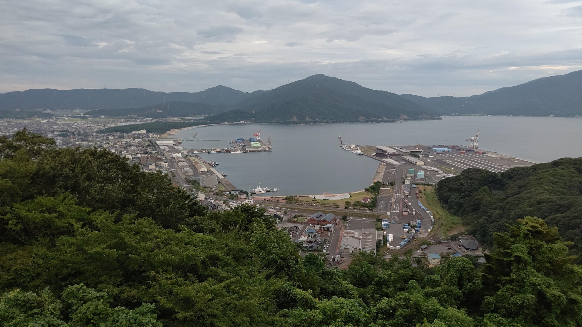 今朝の天筒山お散歩で日本丸が見えました ... / Mr.slimさんのモーメント | YAMAP / ヤマップ