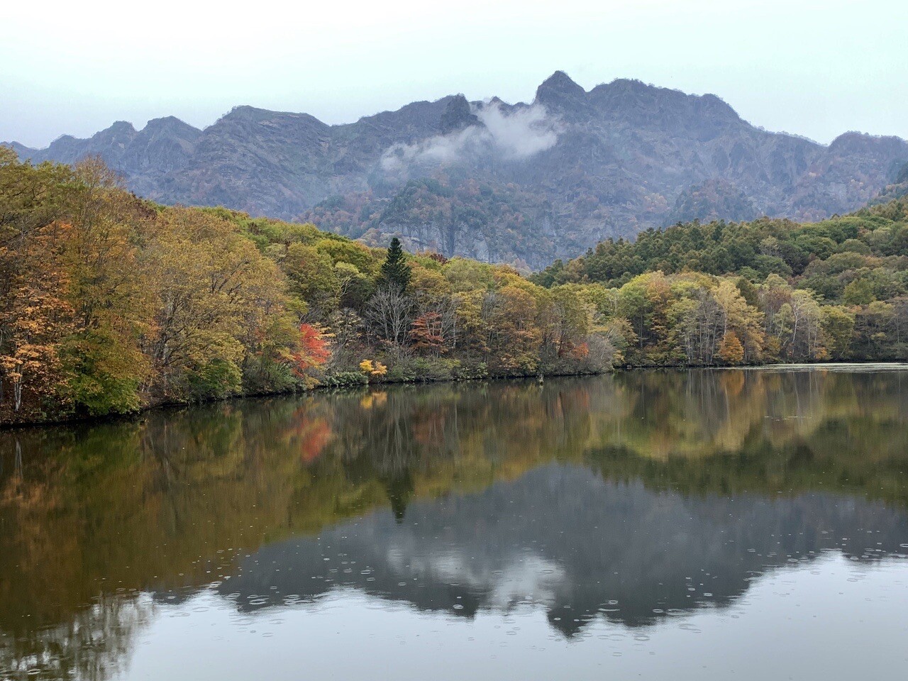 戸隠の秋🍁 生憎の天気でしたが、戸隠... / コバQさんのモーメント | YAMAP / ヤマップ