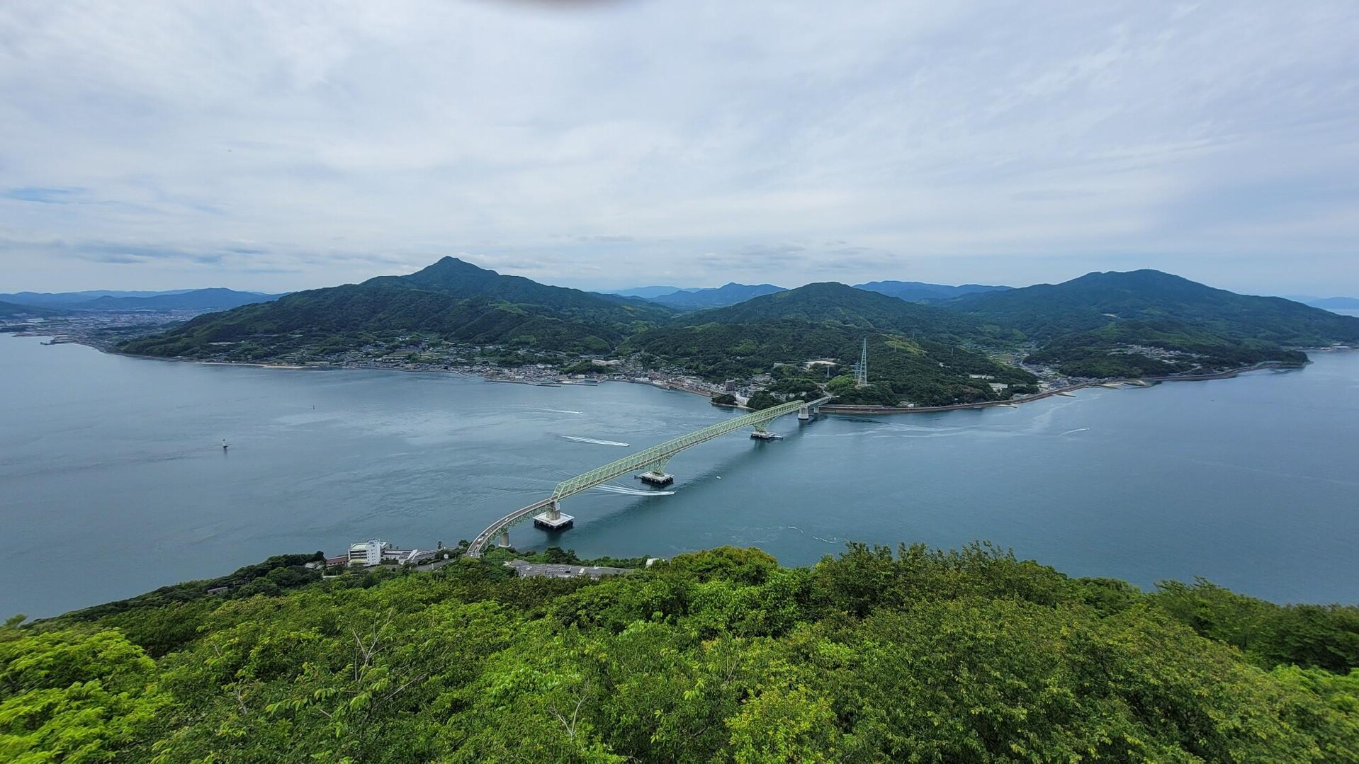 周防大島へドライブ🚙飯の山⛰️の大きな展望台へ…💫大畠瀬戸は素晴らしい風景でした😍 / ERIKA🩷さんの嘉納山・頂海山・周防大島の活動データ | YAMAP / ヤマップ
