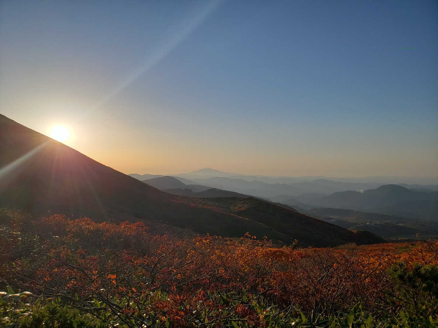 栗駒山sunset-2021-10-03 / ゆうさんの栗駒山（須川岳）・秣岳・虚空蔵山の活動データ | YAMAP / ヤマップ