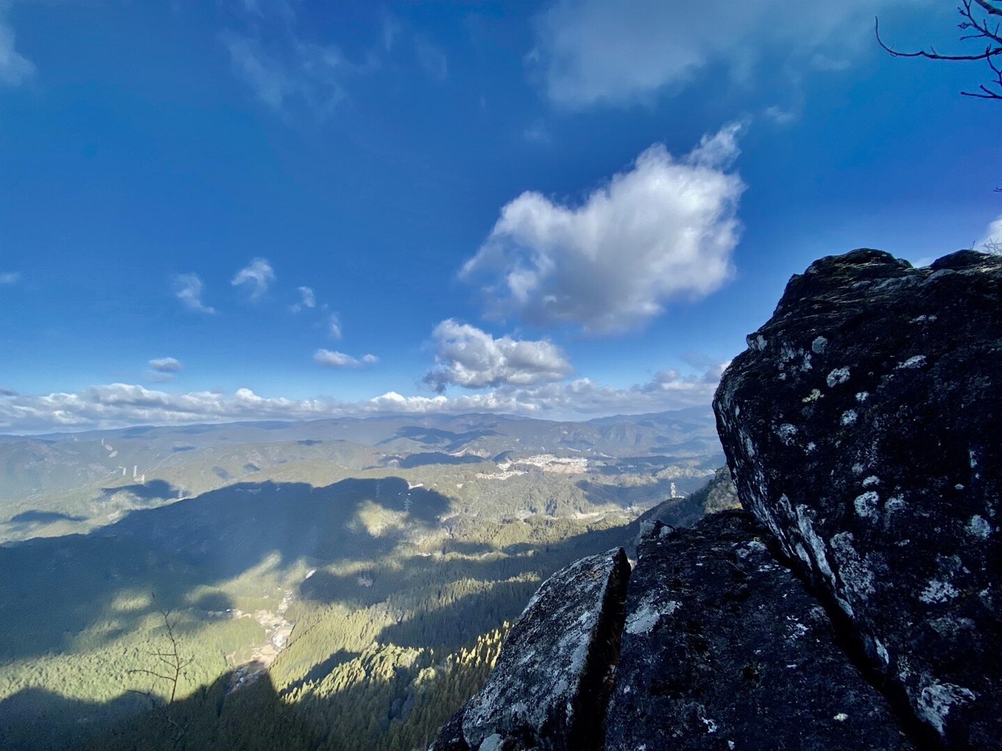 絶景と絶叫の連続‼️帰ってこれて良かった〜😅岩古谷山〜平山明神山周回＋鞍掛山 / Y45Uさんの宇連山・鳳来寺山・岩古谷山の活動データ | YAMAP / ヤマップ
