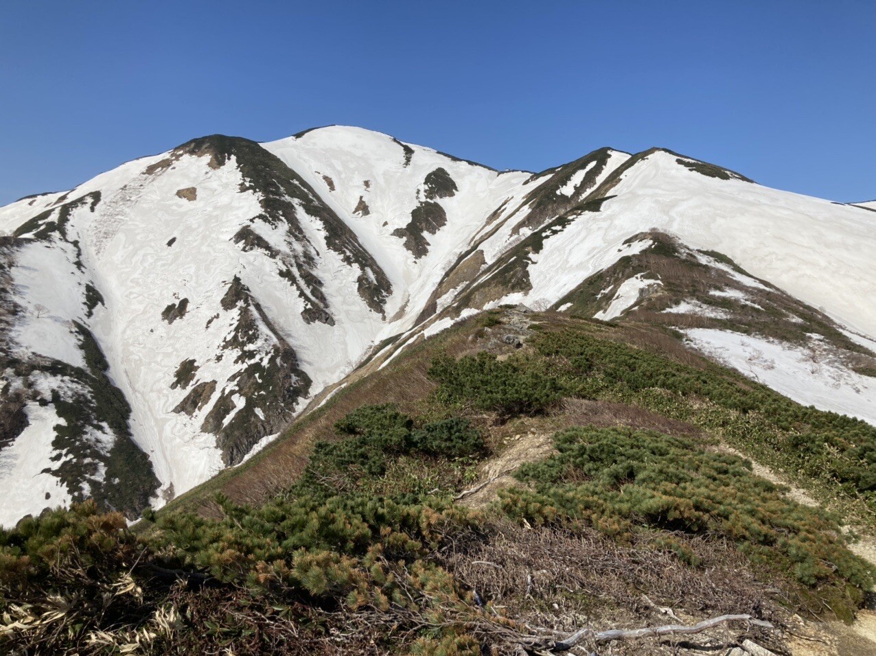 古寺山・小朝日岳・大朝日岳 さとちんさんの大朝日岳・朝日連峰・祝瓶山の活動データ Yamap ヤマップ