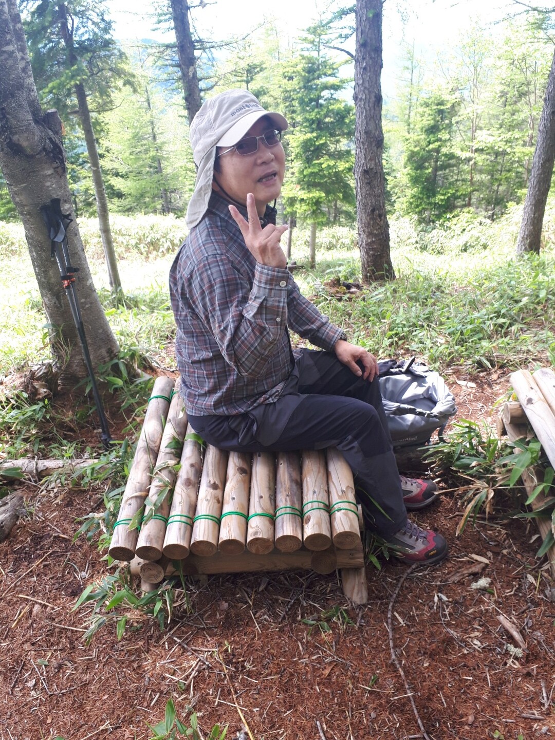 300名山の長野県鉢盛山登山 / 鉢盛山の写真12枚目 / 2.169mの稜線で一休み。 | YAMAP / ヤマップ