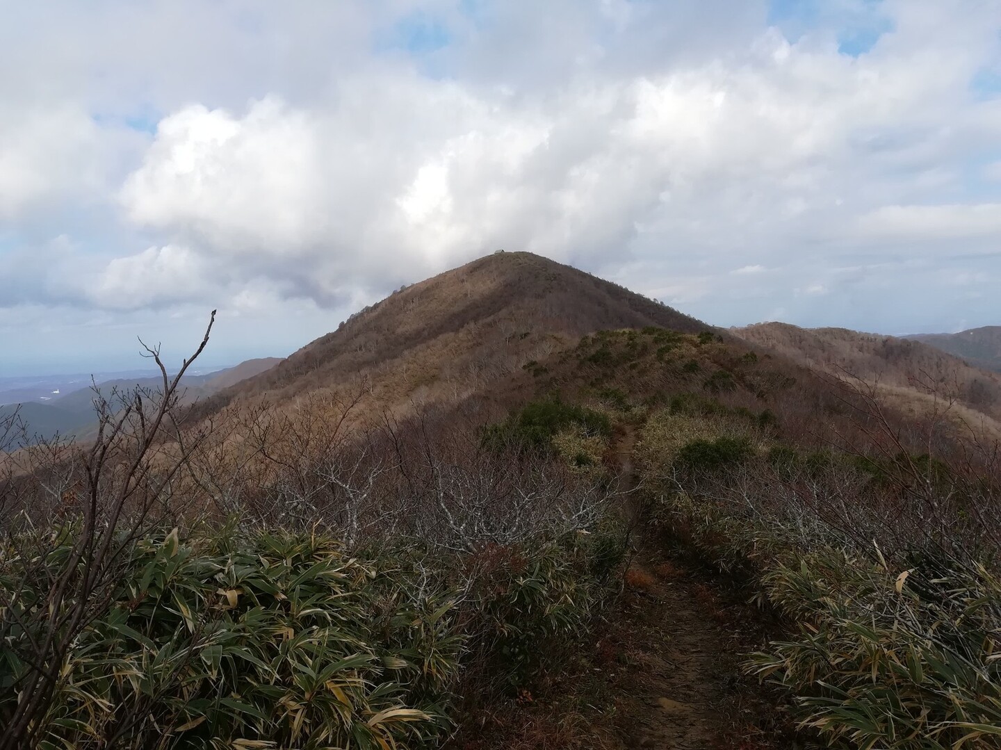 冠岳〜北丈競山 / LAGUNAさんの丈競山・浄法寺山・鷲ヶ岳の活動データ | YAMAP / ヤマップ