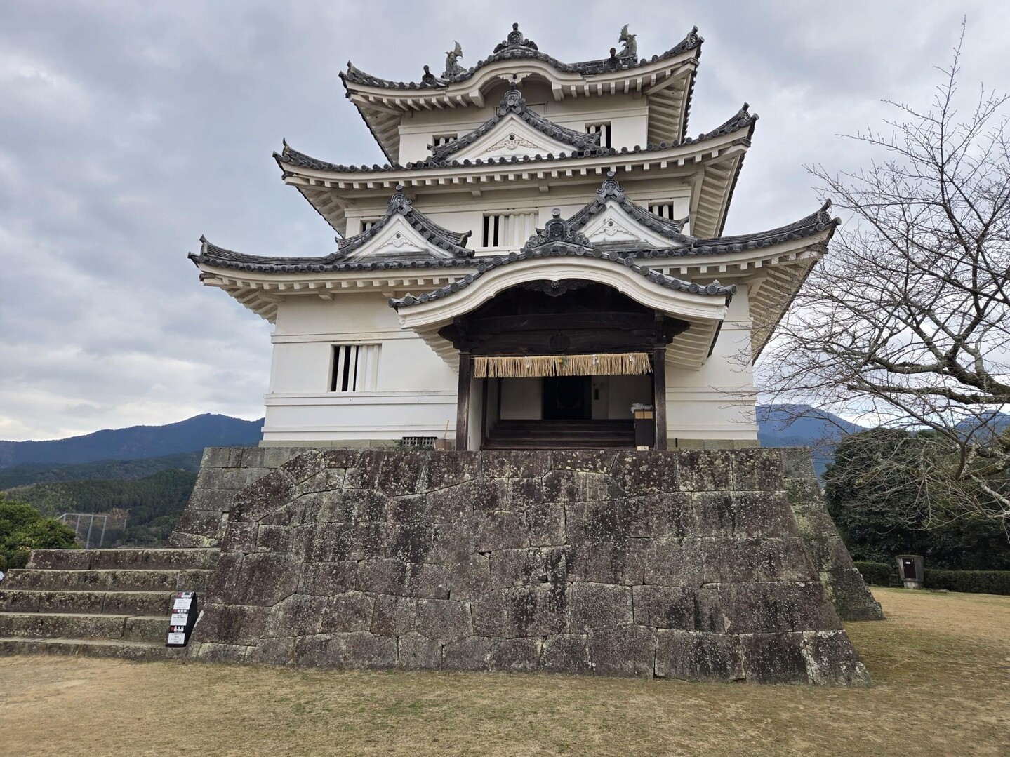 現存十二天守閣の1つが宇和島城 / sei0014さんのモーメント | YAMAP / ヤマップ