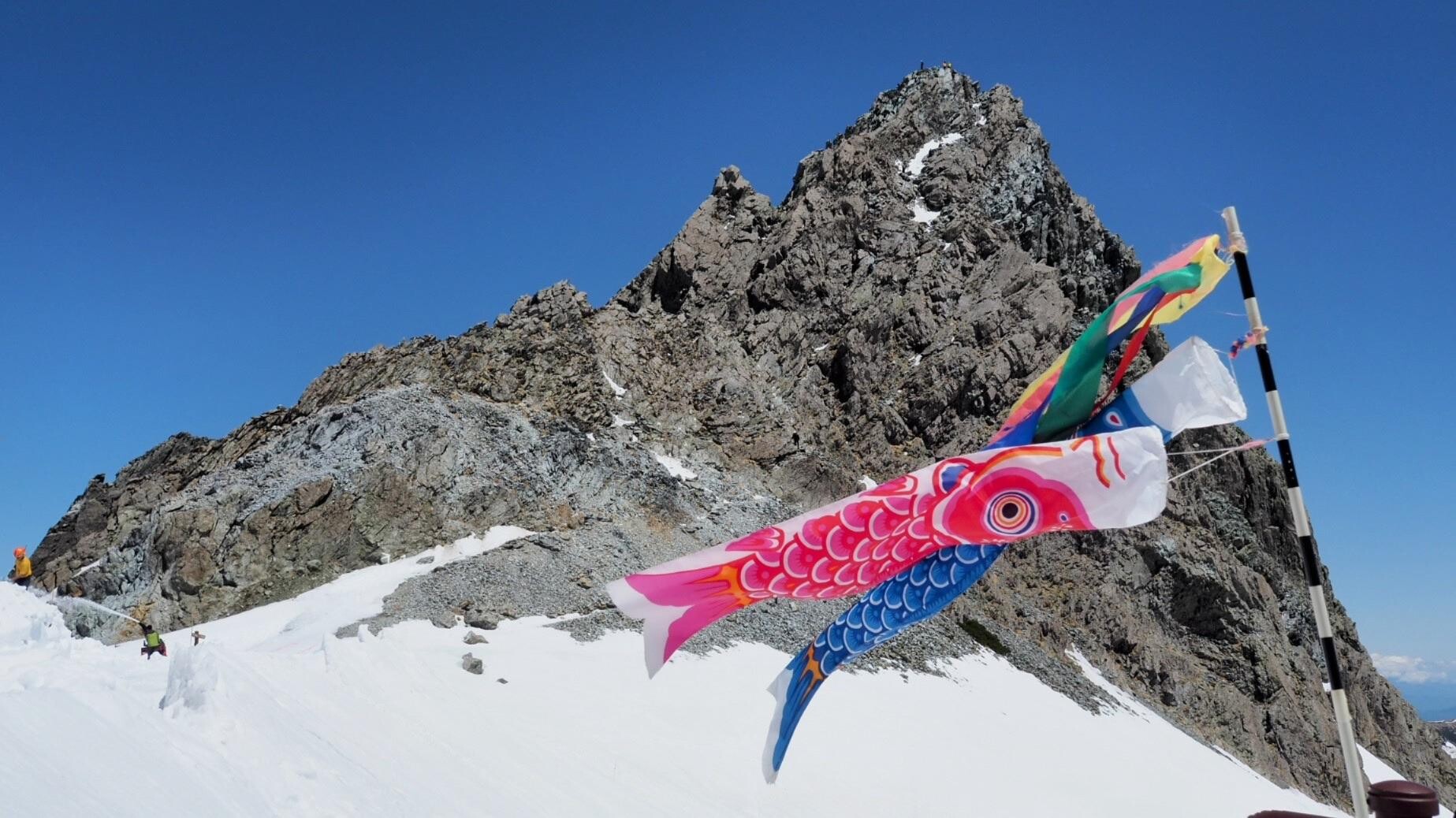 テントを背負って残雪の槍ヶ岳 / konkonさんの槍ヶ岳・穂高岳・上高地の活動データ | YAMAP / ヤマップ
