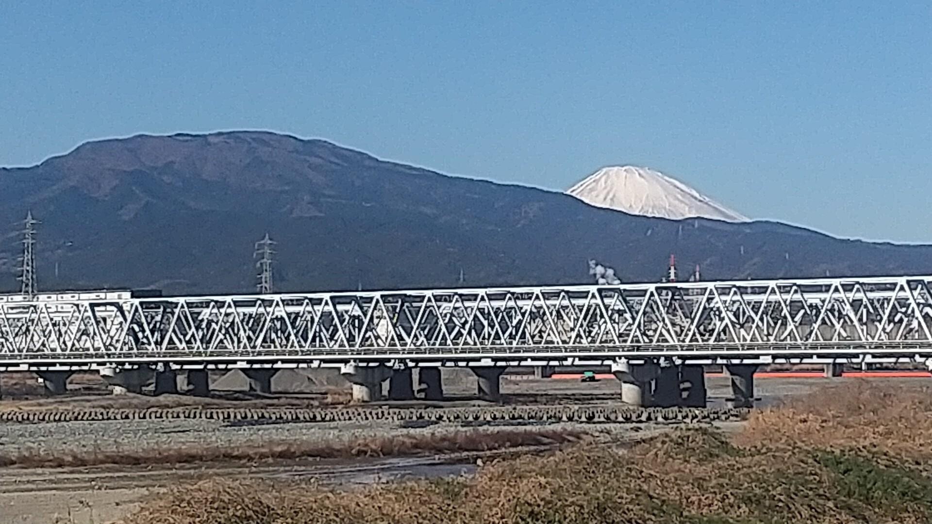 夜勤の帰り富士山と明神ヶ岳、丹沢が綺麗だ... / 湘南3699さんのモーメント | YAMAP / ヤマップ