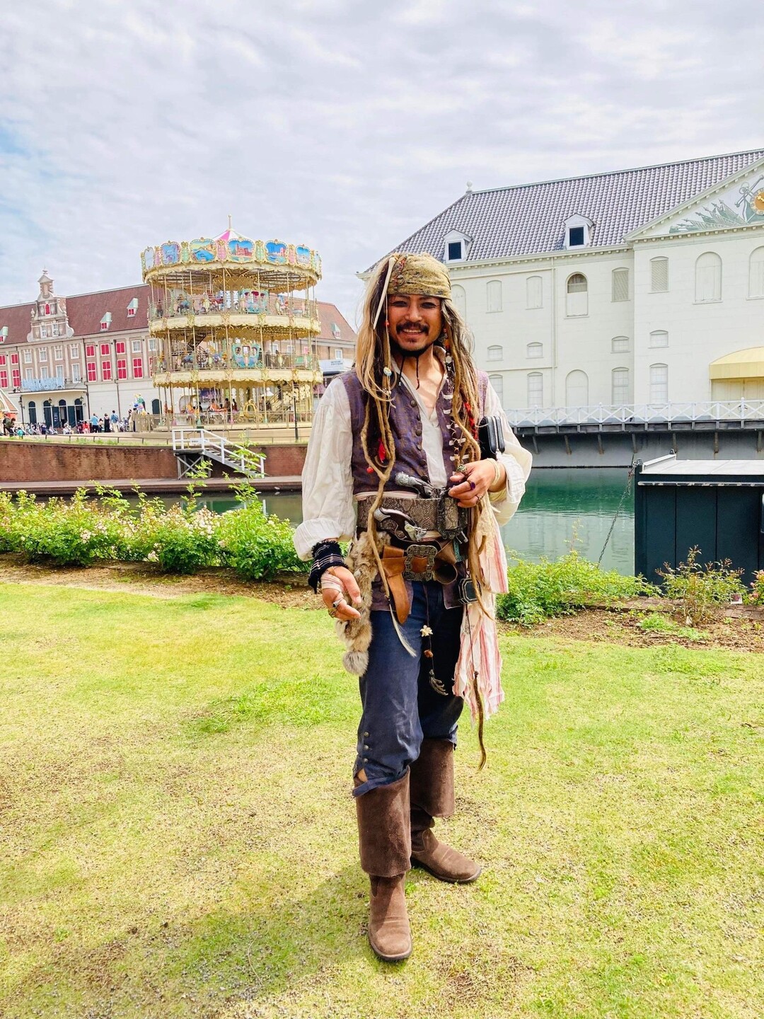 🔺https://youtu.be/G... / 【町興し仮装者】Captain Jack Sparrowさんのモーメント | YAMAP / ヤマップ