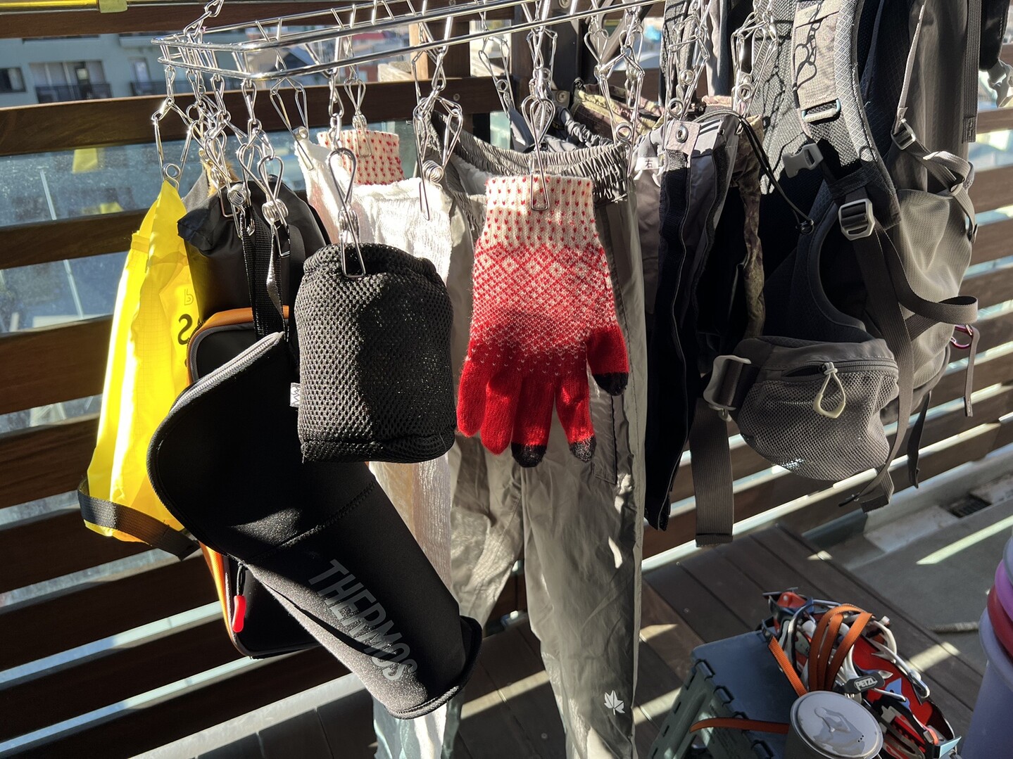 雪山から戻って濡れたギアやウエアなどを干... / AKI（秋月）さんのモーメント | YAMAP / ヤマップ