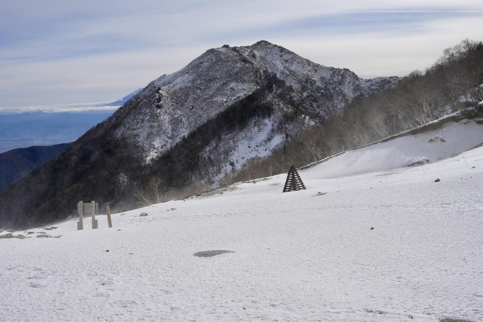 地蔵岳（鳳凰山） 御座石鉱泉ピストン241230 / zAkさんの鳳凰山・地蔵岳・観音岳・薬師岳の活動日記 | YAMAP / ヤマップ