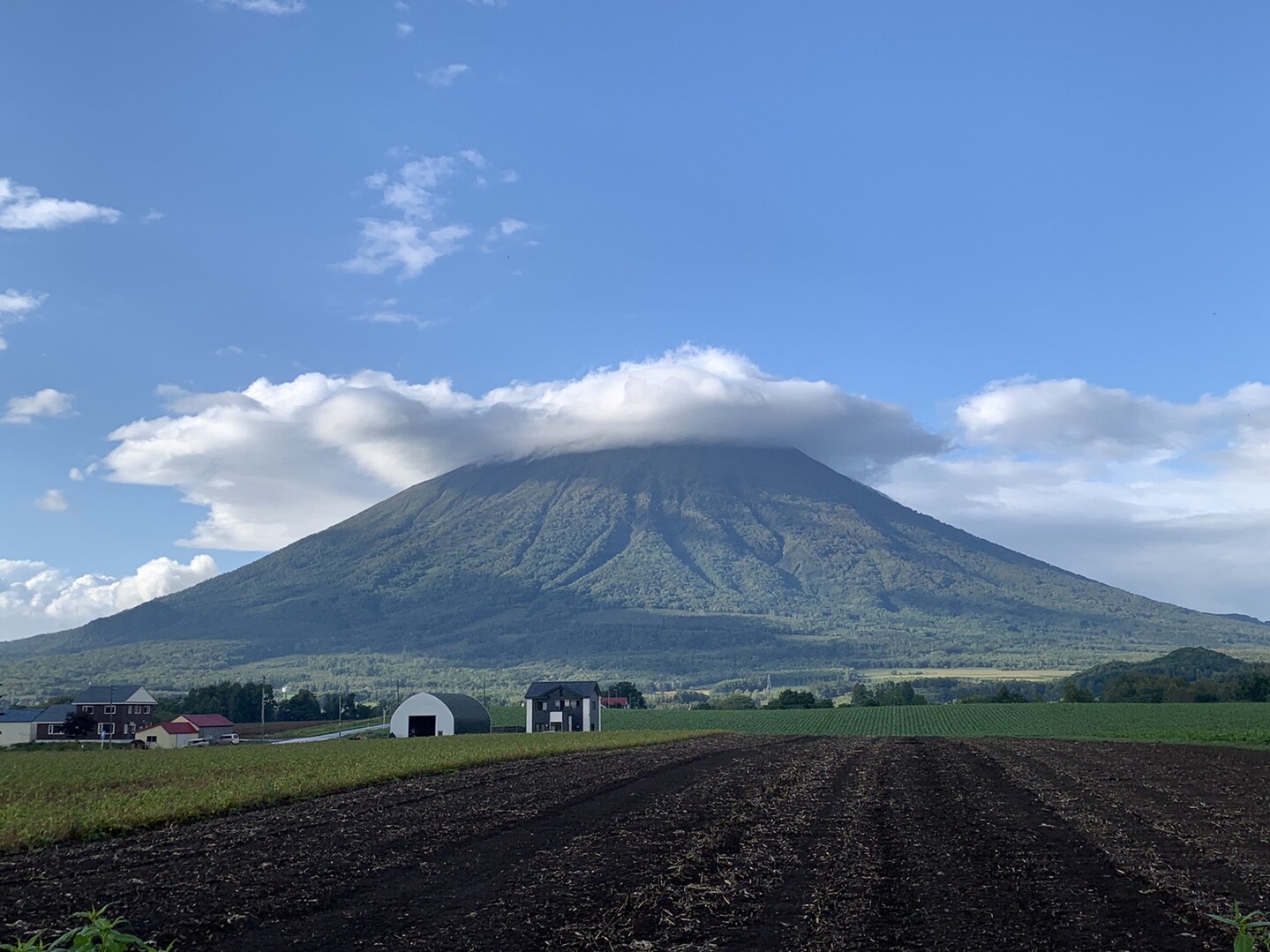 羊蹄山（後方羊蹄山・マッカリヌプリ）・真狩岳 / toyoさんの羊蹄山（蝦夷富士）の活動データ | YAMAP / ヤマップ