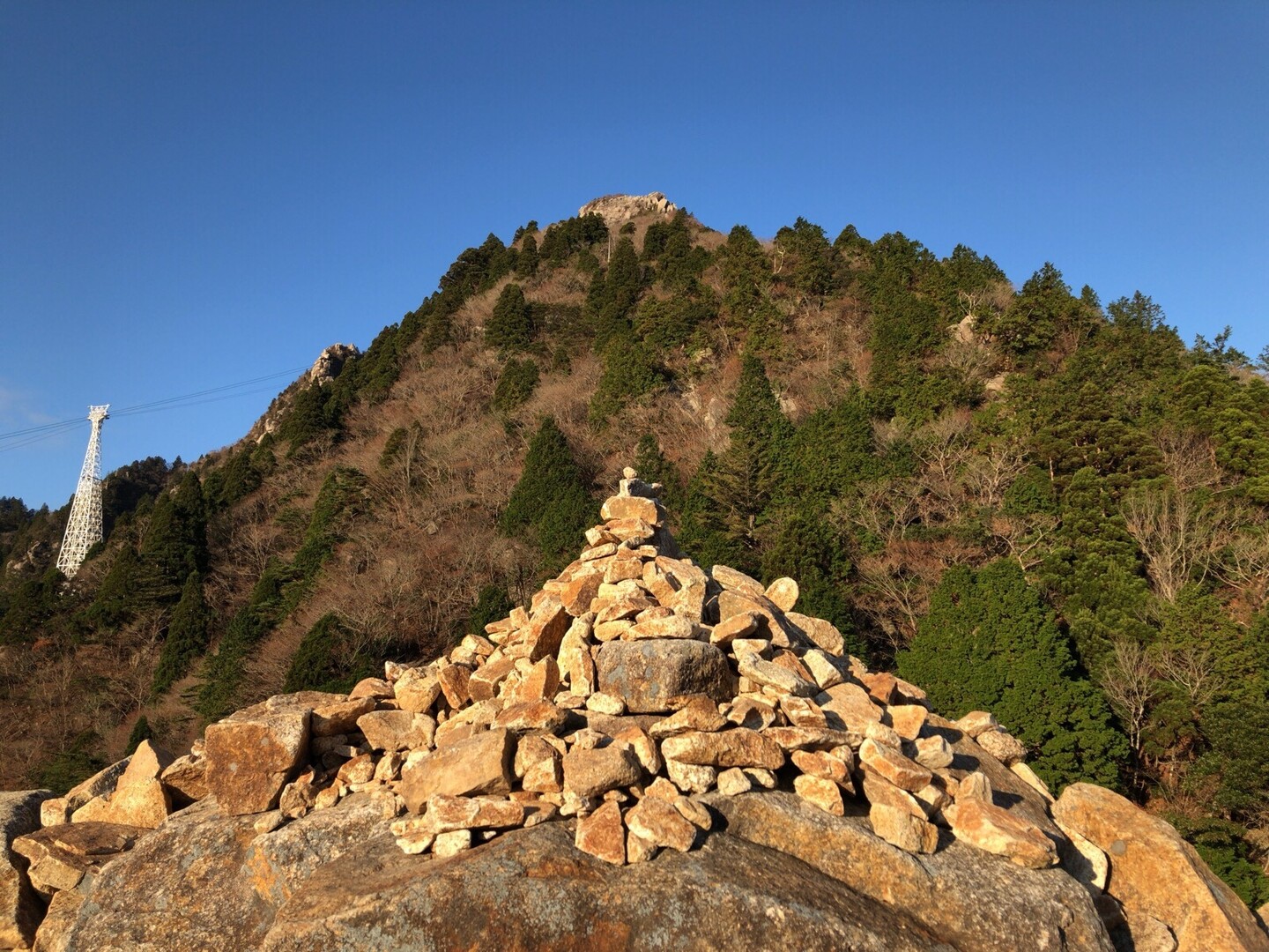 紅葉の…改め、落葉の御在所岳TK / SAGさんの御在所岳（御在所山）・雨乞岳の活動データ | YAMAP / ヤマップ