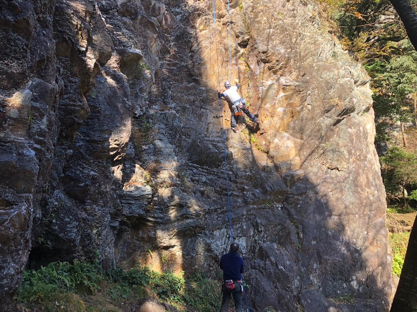 古賀志山でクライミング。 マルチの練習も... / kazuさんのモーメント | YAMAP / ヤマップ