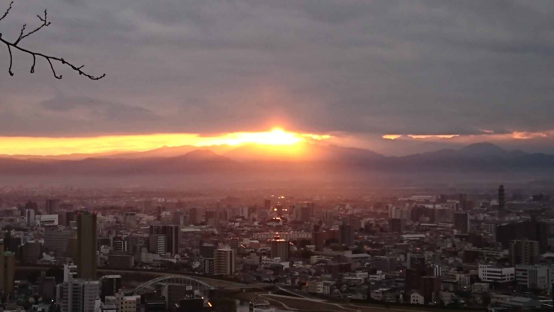 花岡山から初日の出 / SAKAさんの熊本市（中央エリア・北エリア）の活動データ | YAMAP / ヤマップ