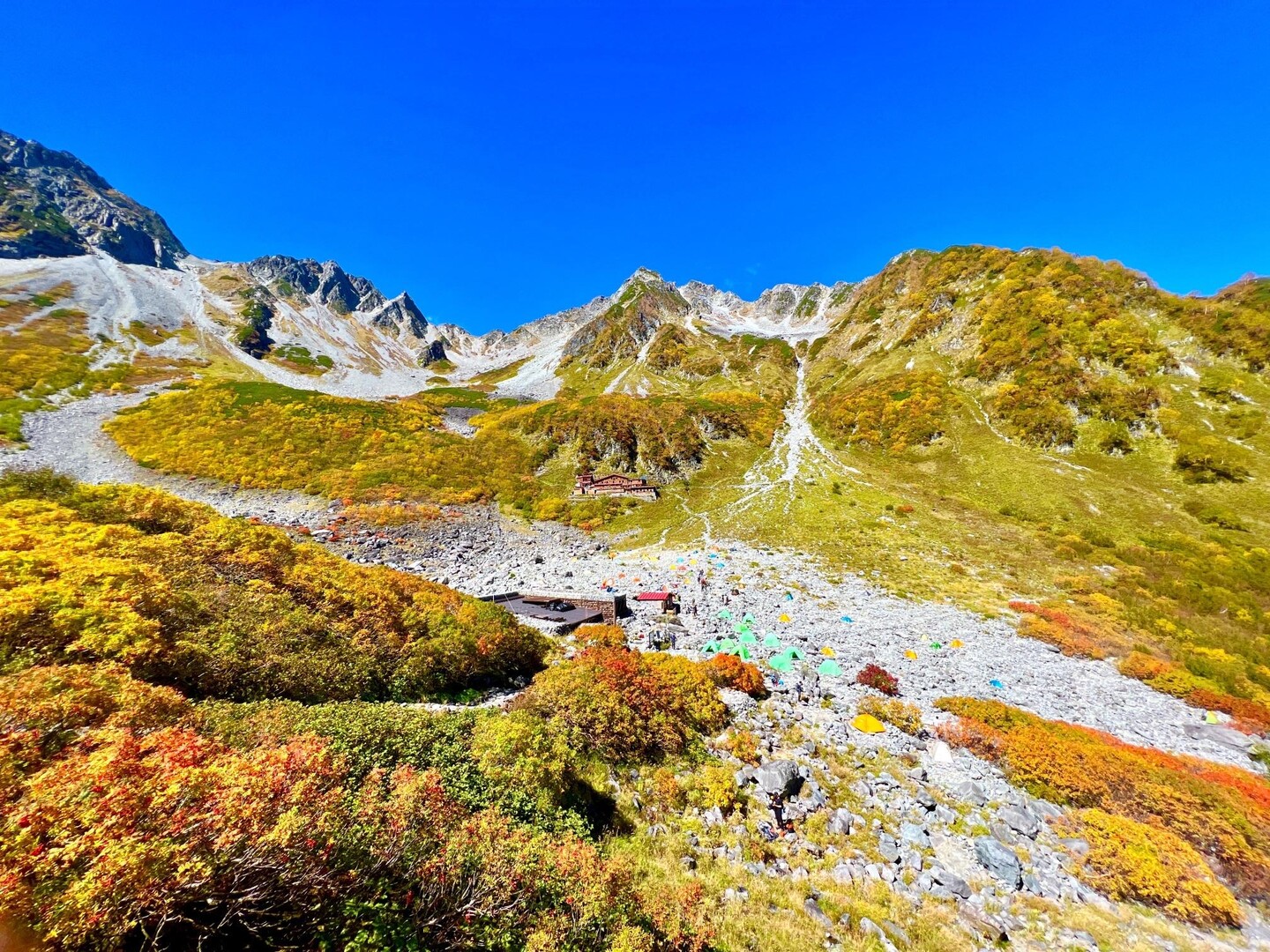 紅葉最高潮！涸沢カールと、北穂高の絶景。 / aryuaryuさんの槍ヶ岳・穂高岳・上高地の活動データ | YAMAP / ヤマップ