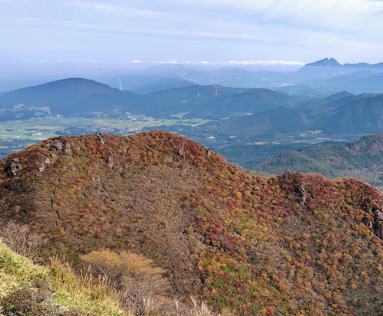 三俣山(西峰)･三俣山(Ⅳ峰)･三俣山(本峰)･三俣山(北峰)･三俣山(南峰) / Emily (咲梨) 𖤣𖥧𖥣｡𓂃𓈒さんの九重山（久住山）・大船山・星生山の活動データ | YAMAP / ヤマップ
