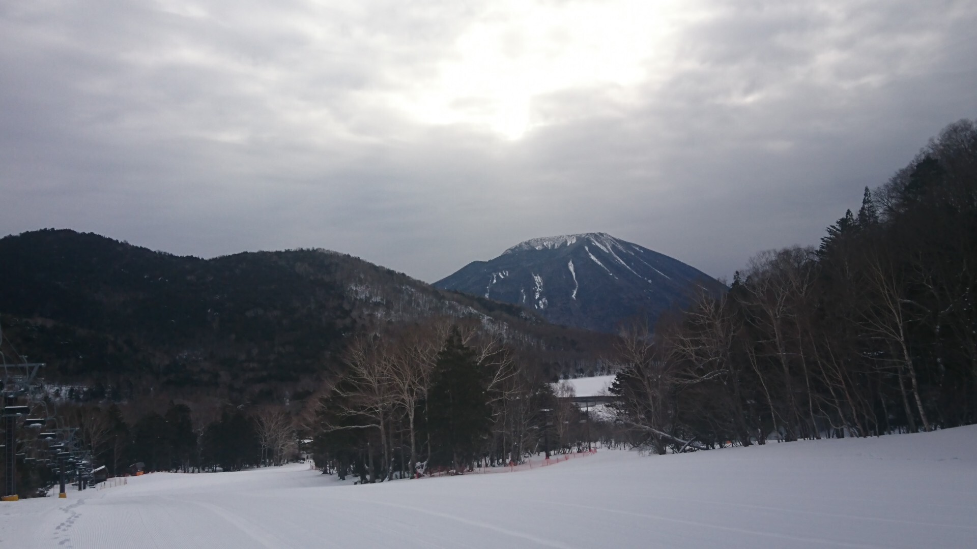裏男体が綺麗です 気をつけて楽しい山行を... / N-saruさんのモーメント | YAMAP / ヤマップ