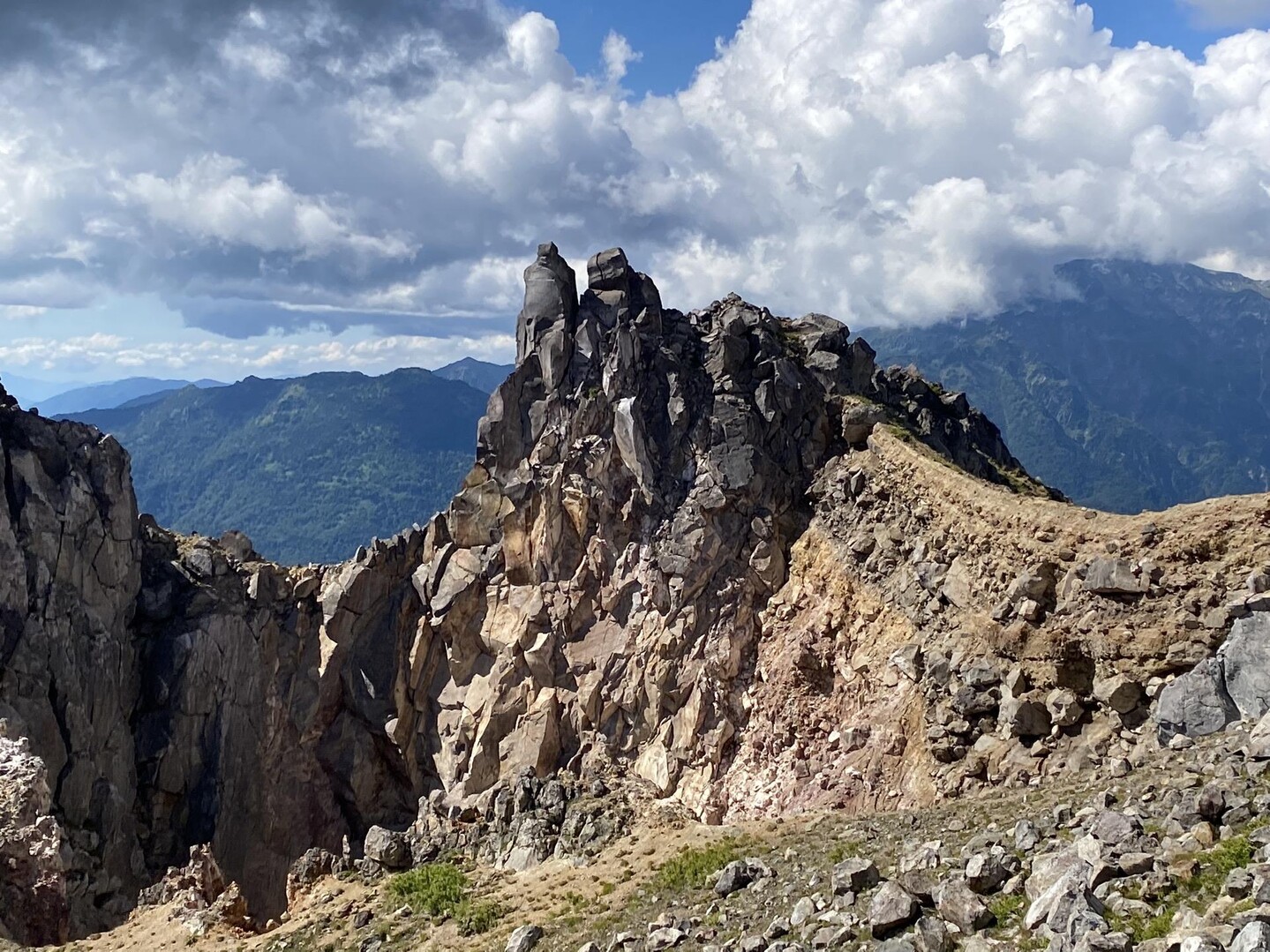 焼岳（北峰）左の2人巨人⁉️ / Yukari@Yamaさんの乗鞍岳の活動データ | YAMAP / ヤマップ