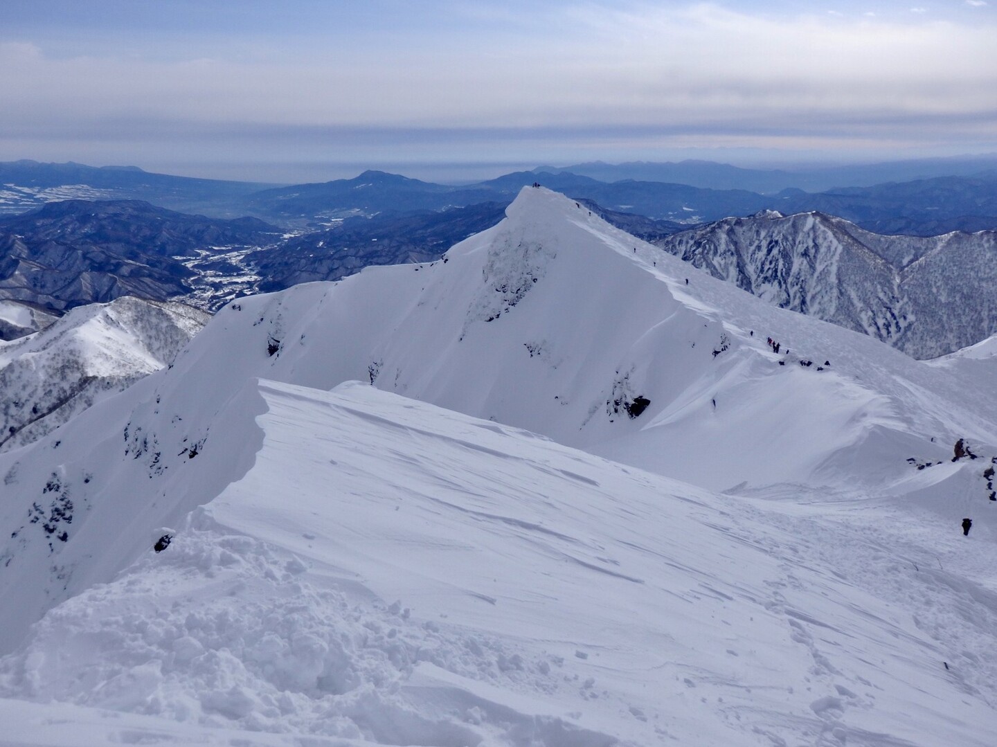 冬のごほうび ︎快晴の双耳峰谷川岳 / konkonさんの谷川岳・七ツ小屋山・大源太山の活動データ | YAMAP / ヤマップ