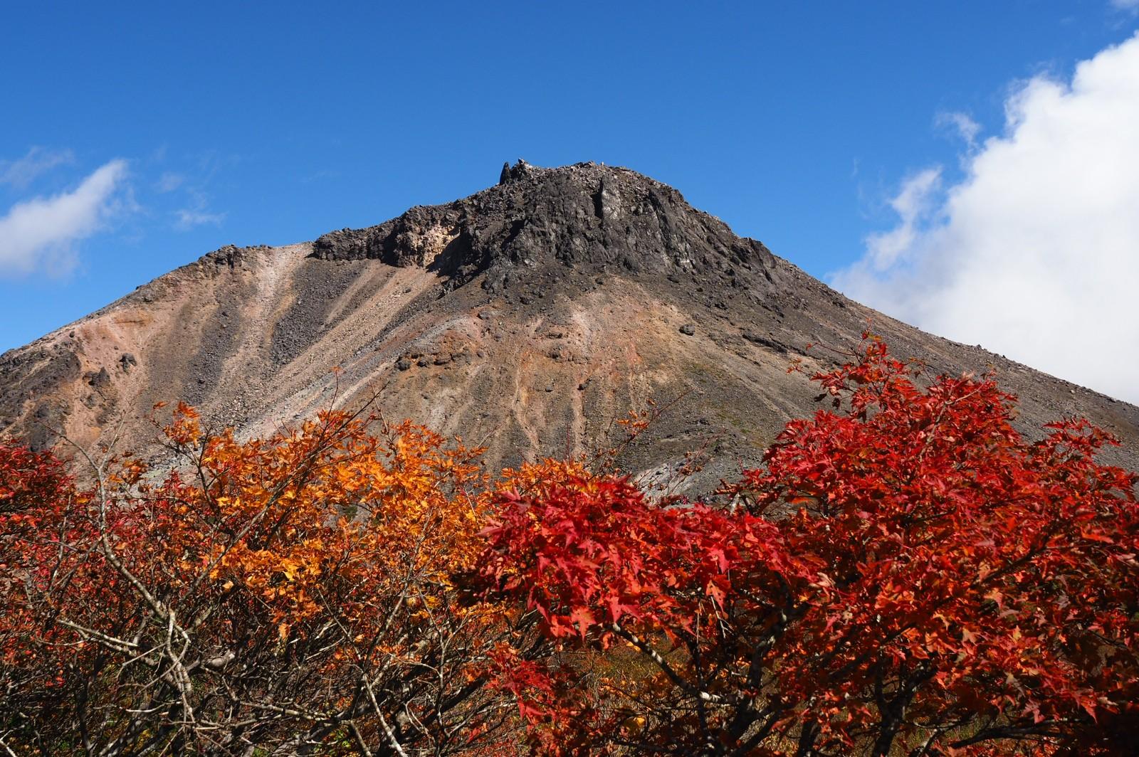 那須岳（南月山） / kuramanさんの茶臼岳（那須岳）・三本槍岳・赤面山の活動データ | YAMAP / ヤマップ