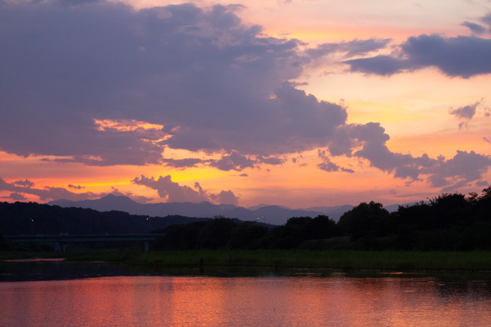 いつかの日没。 8月2日撮影。 / stripeさんのモーメント | YAMAP / ヤマップ