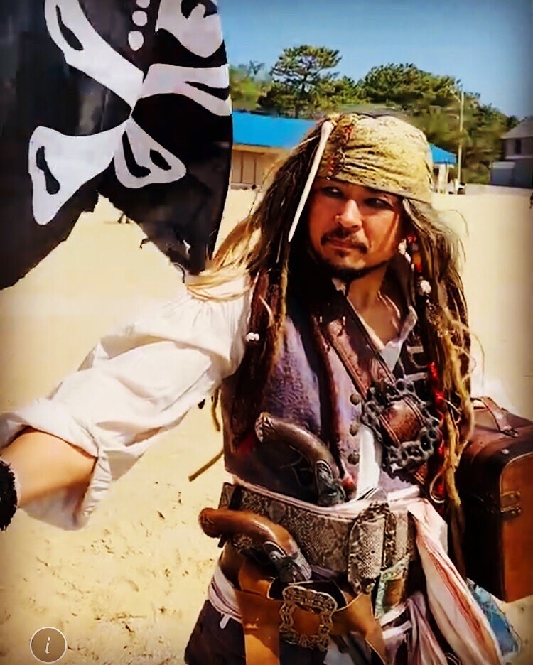 福岡県 福津市 宮地浜海水浴場 http... / 【町興し仮装者】Captain Jack Sparrowさんのモーメント | YAMAP / ヤマップ